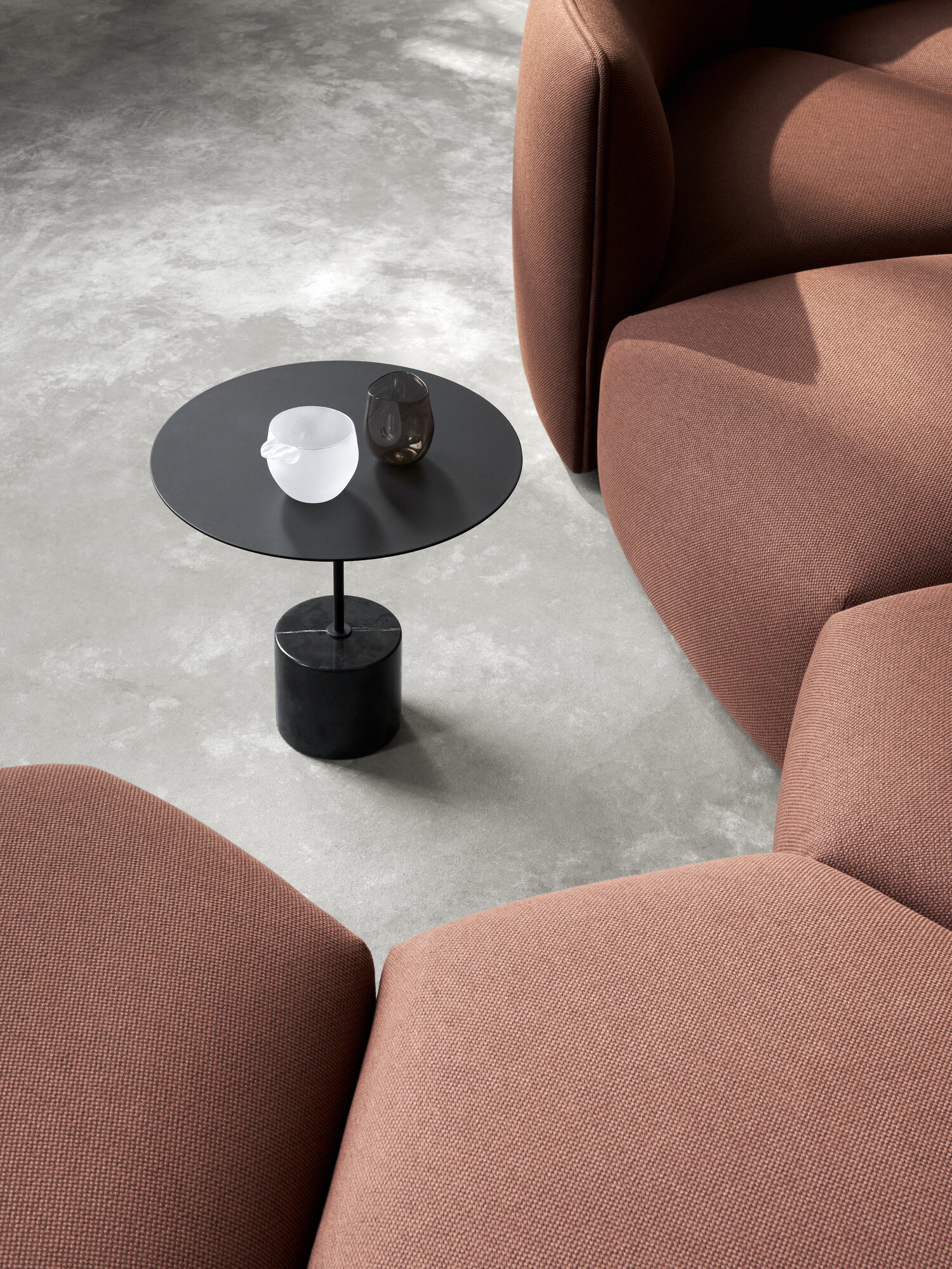 Wendelbo Calibre side table, low, black - Nero Marquina marble ...