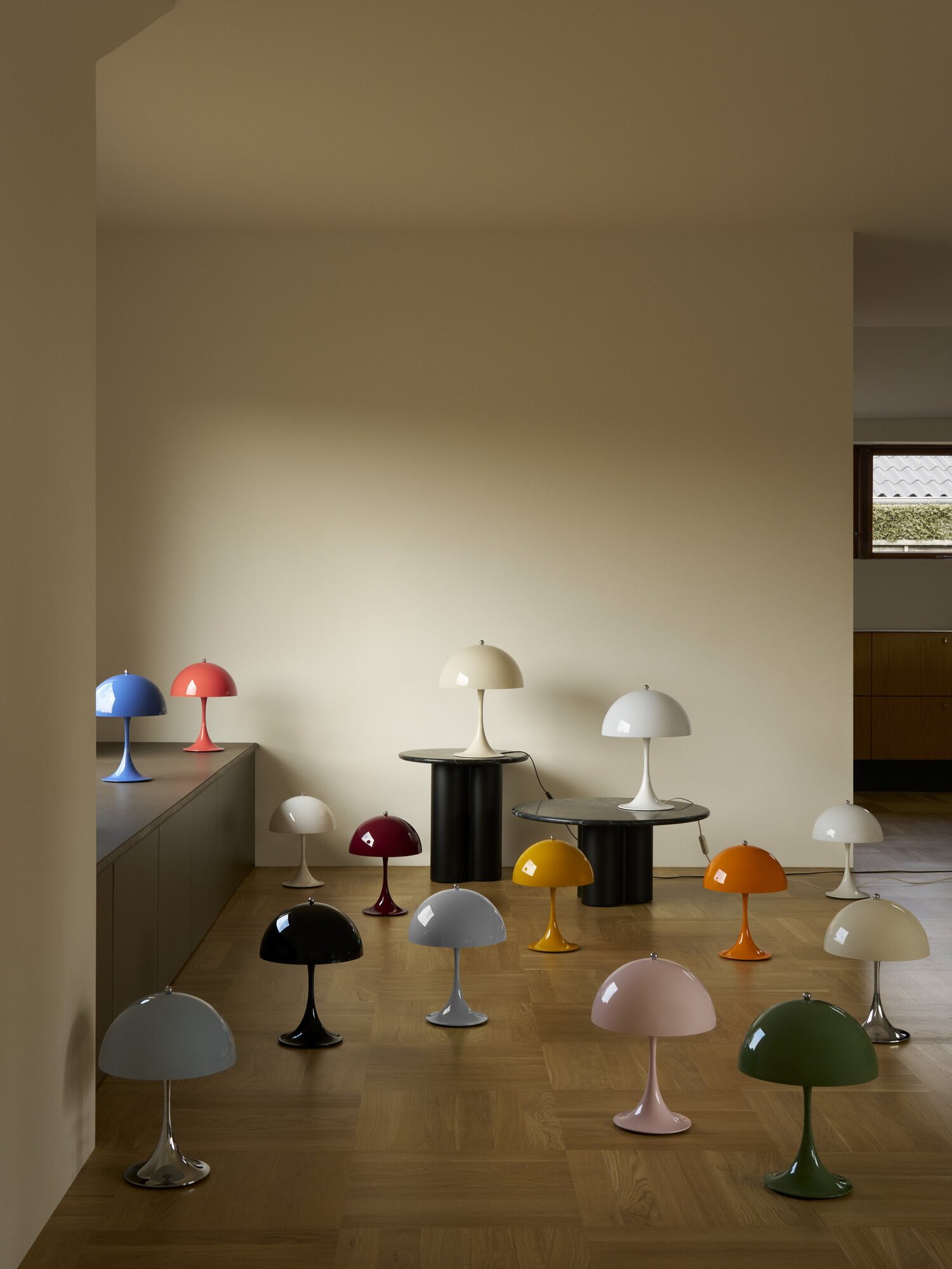 Louis Poulsen Panthella 250 Portable table lamp, opal pale blue ...