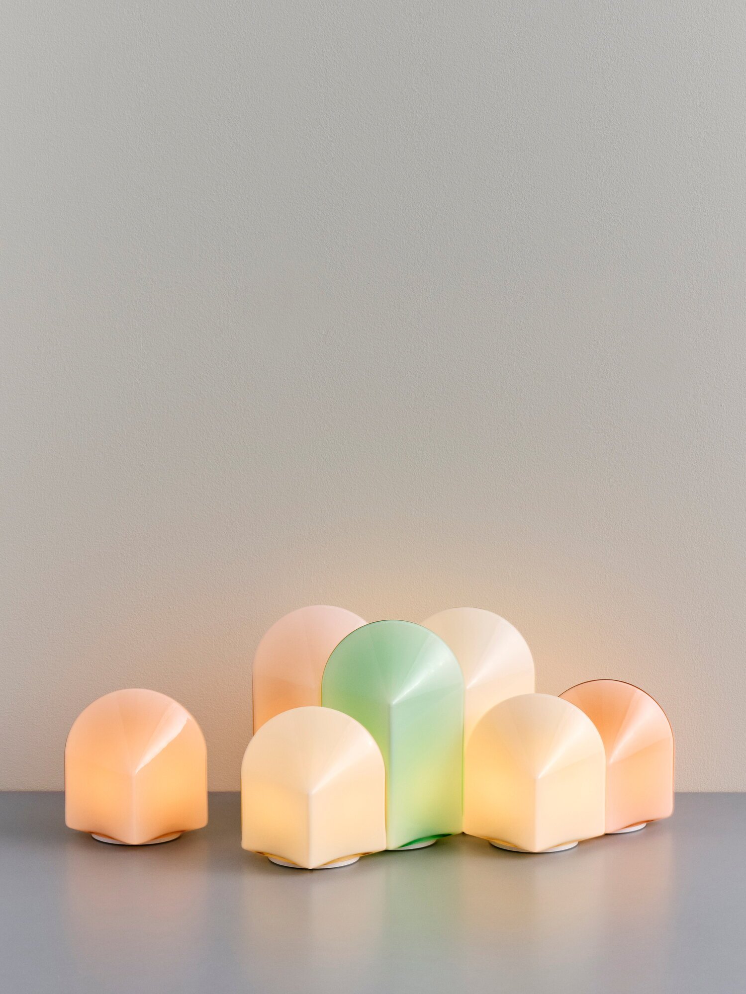 HAY Parade Portable 160 pöytävalaisin, shell white | Finnish Design Shop