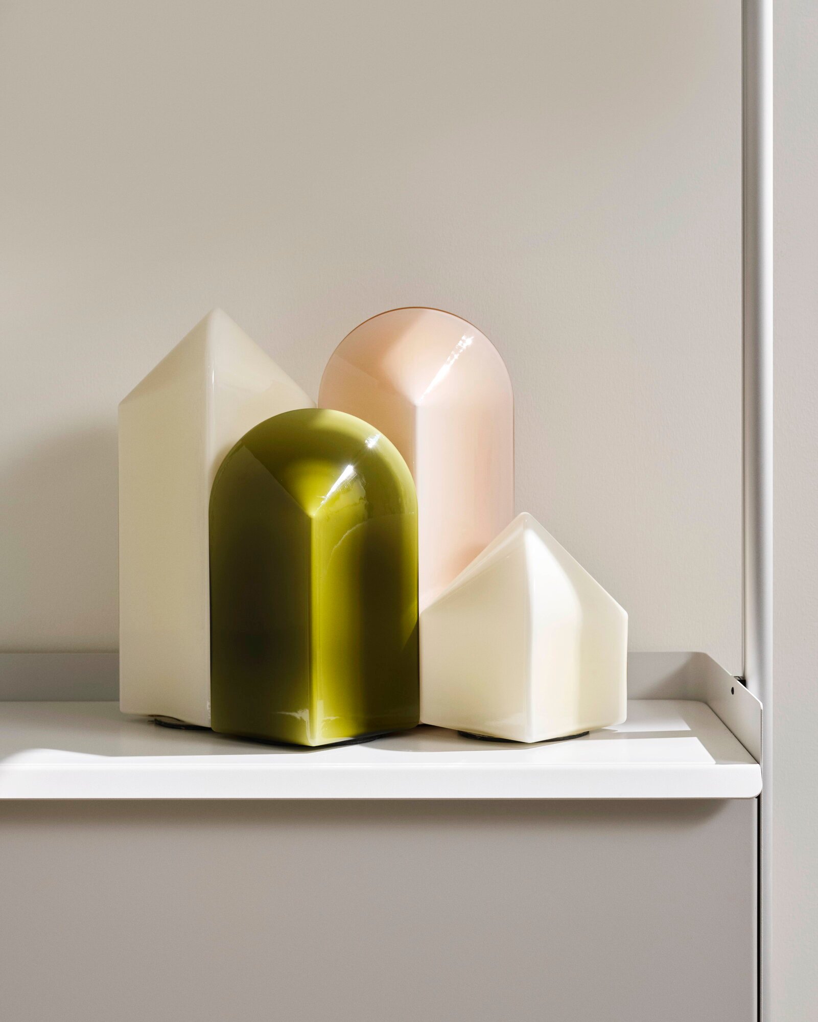 HAY Parade table lamp 320, blush pink | Finnish Design Shop