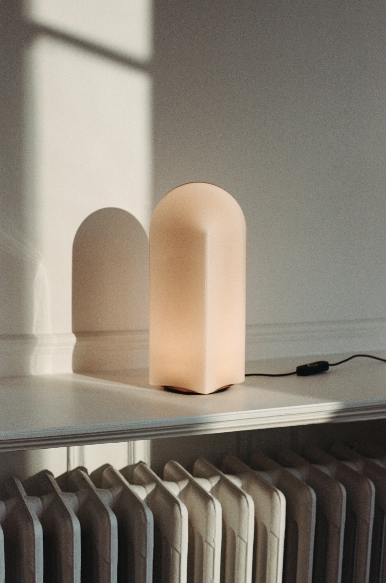HAY Parade table lamp 320, blush pink | Finnish Design Shop