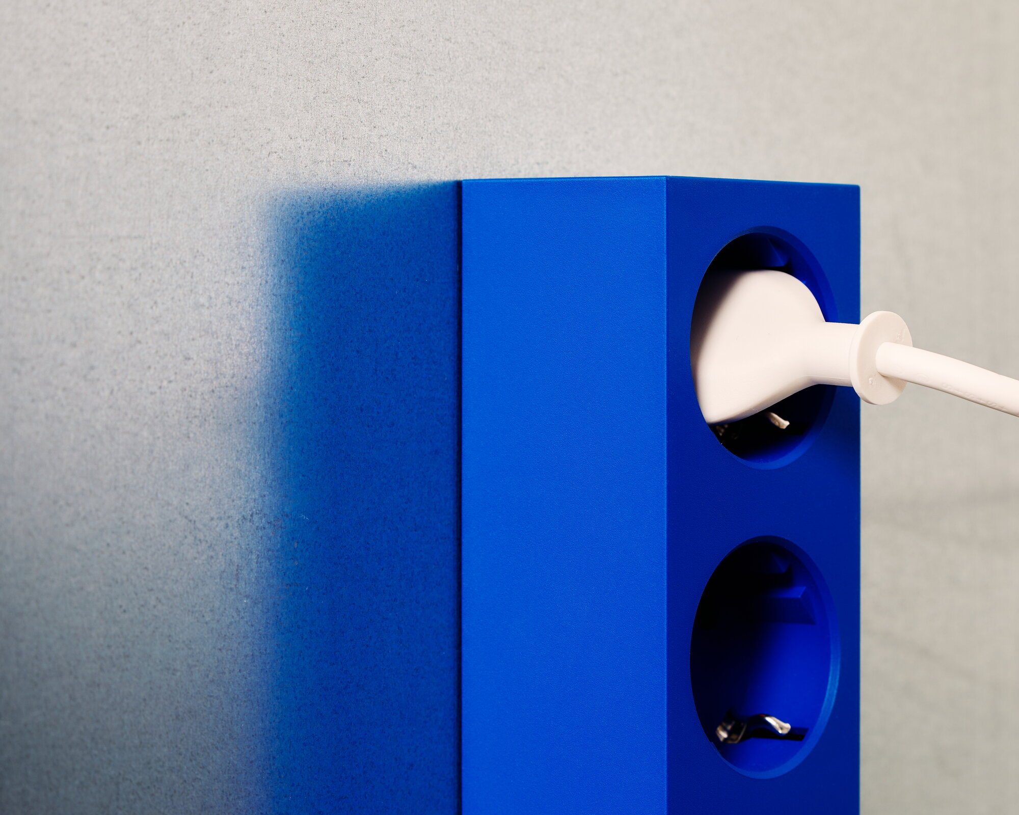 Pedestal Power Bar power strip, ultra marine | Finnish Design Shop