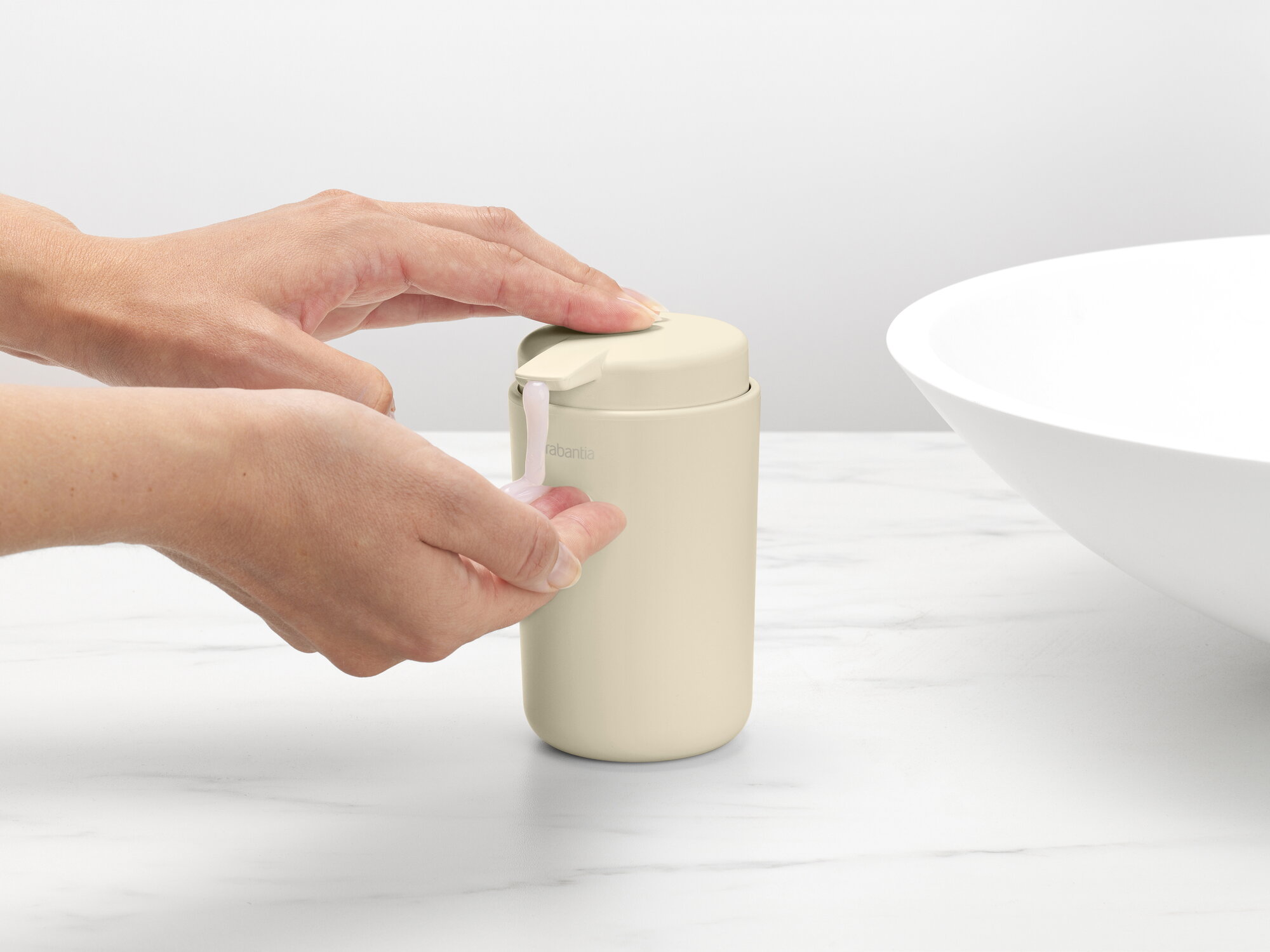 Brabantia ReNew soap dispenser, soft beige | Finnish Design Shop