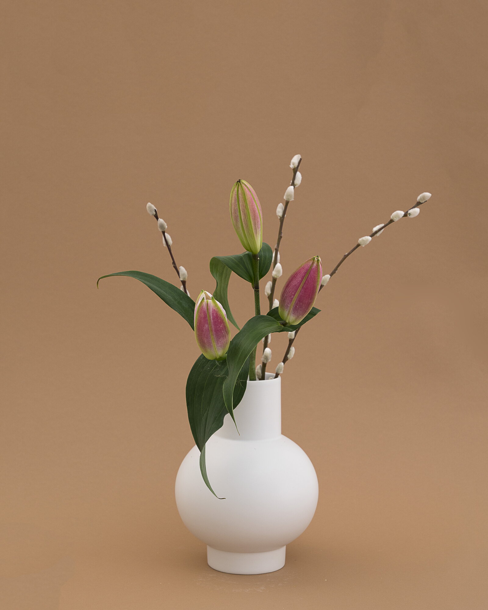 Raawii Strøm vase, vaporous grey | Finnish Design Shop