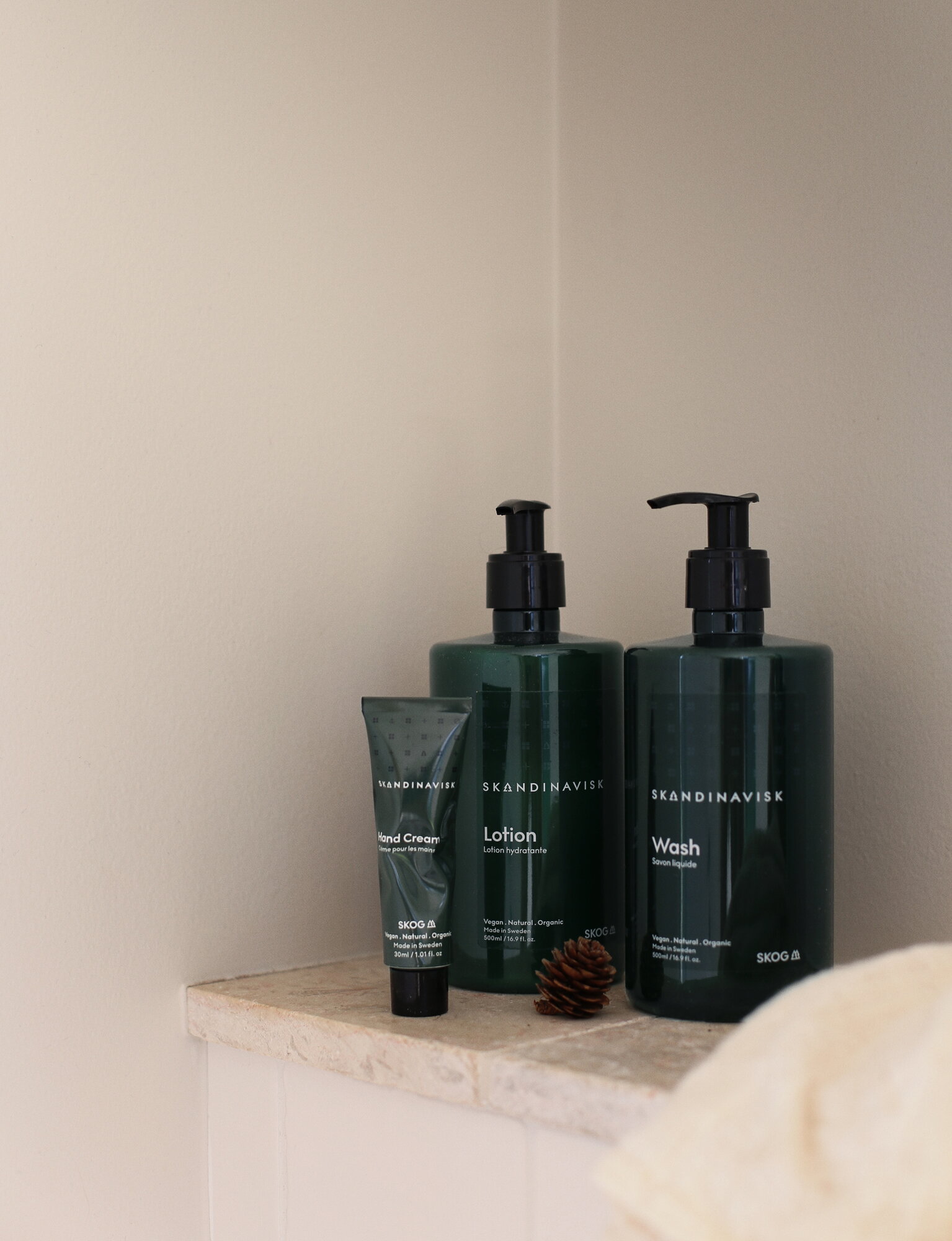 Skandinavisk Wash SKOG, glass bottle, 200 ml | Finnish Design Shop