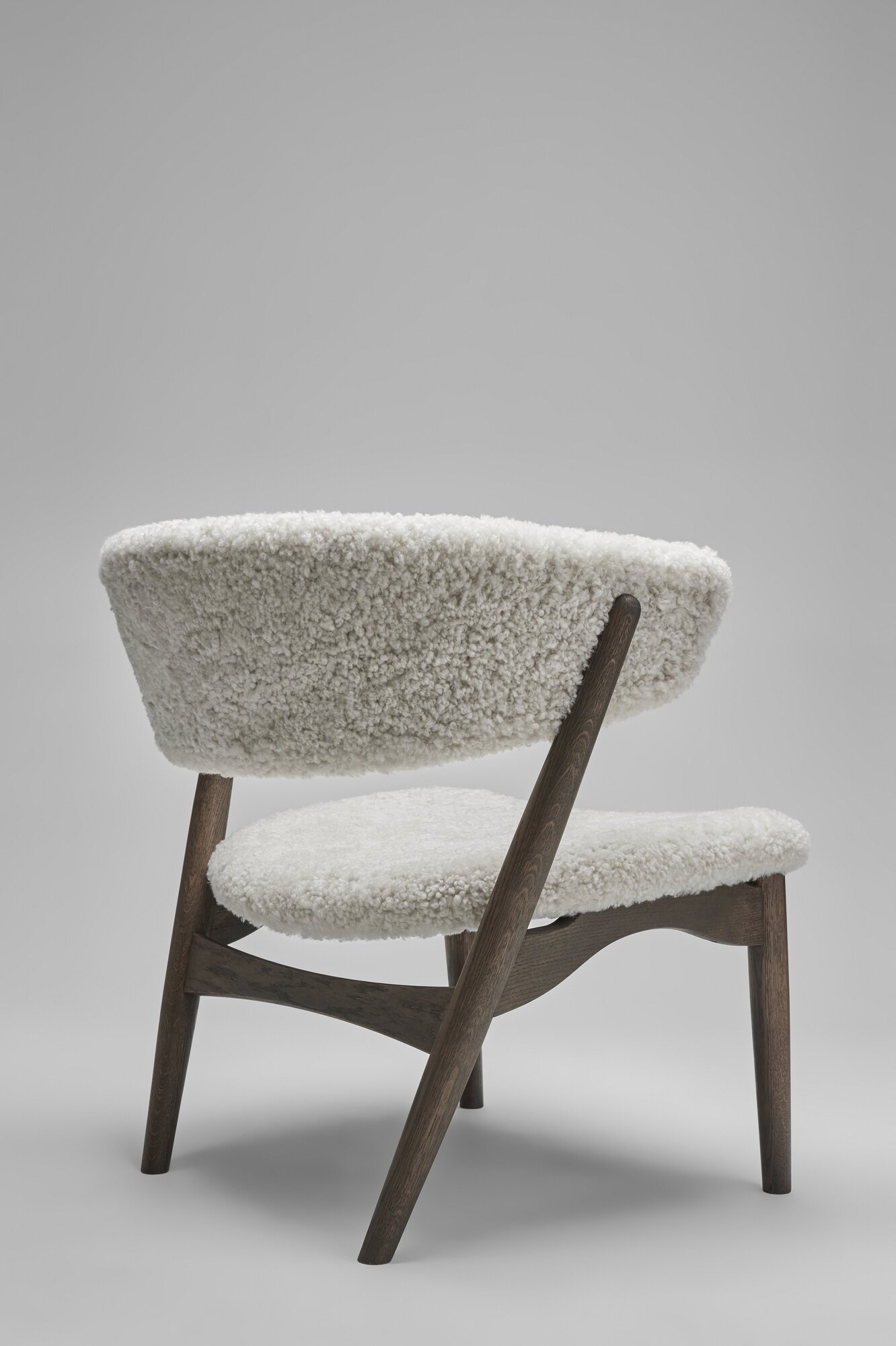 Sibast No 7 Lounge chair, fully upholstered, dark oiled oak - sheepskin ...