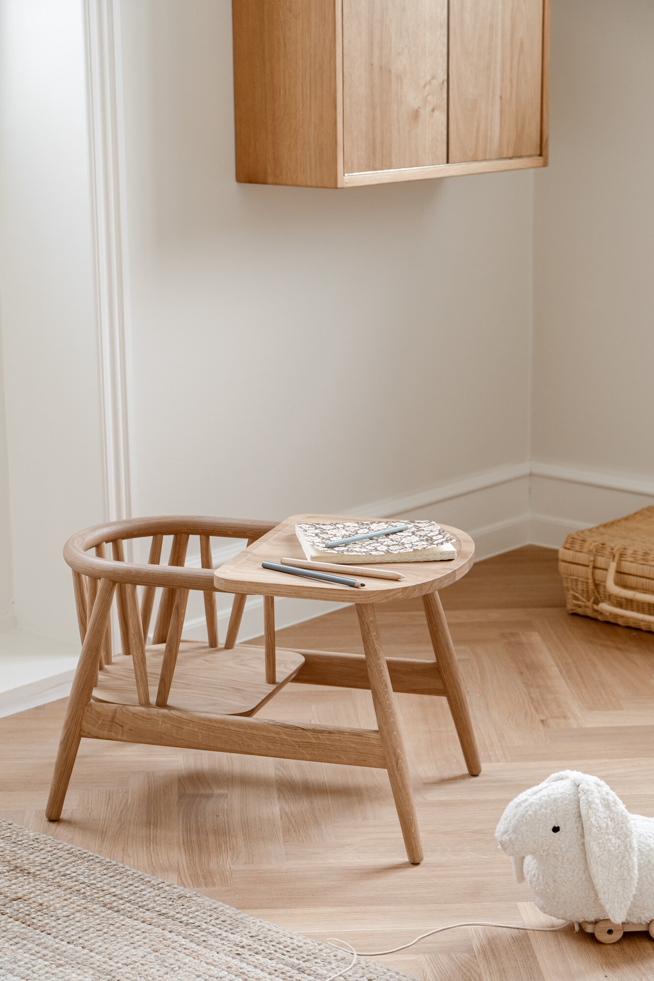 Oaklings Smilla toddler chair with tray, oak | Finnish Design Shop