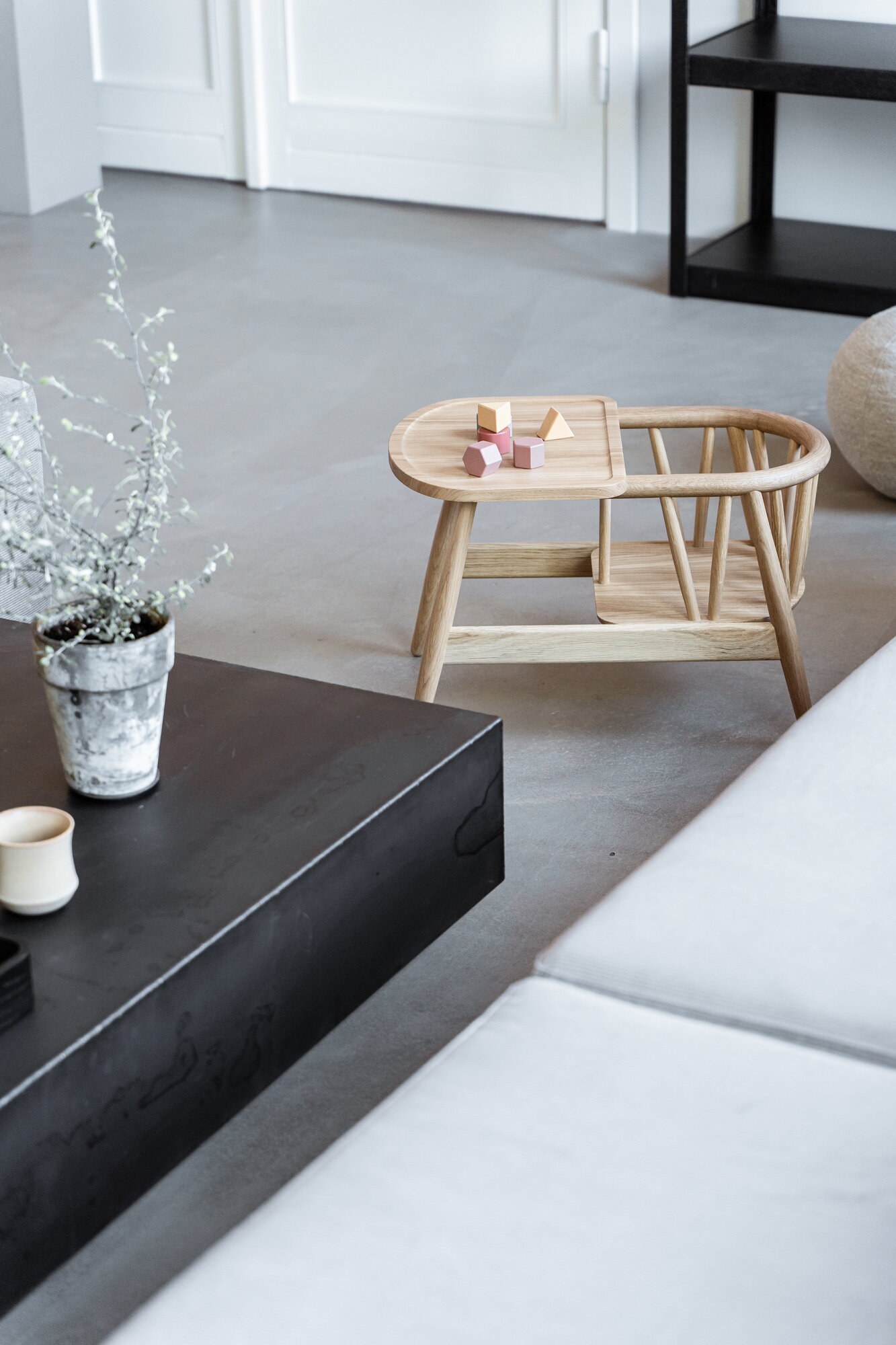 Oaklings Smilla toddler chair with tray, oak | Finnish Design Shop