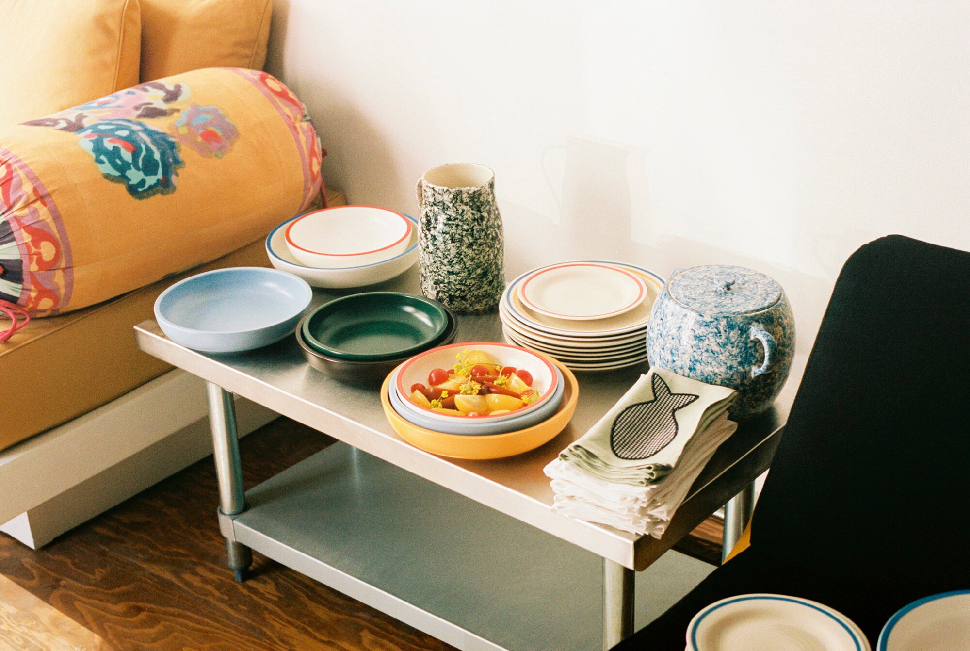 HAY Sobremesa plate, 2 pcs, 24,5 cm, blue - yellow | Finnish Design Shop