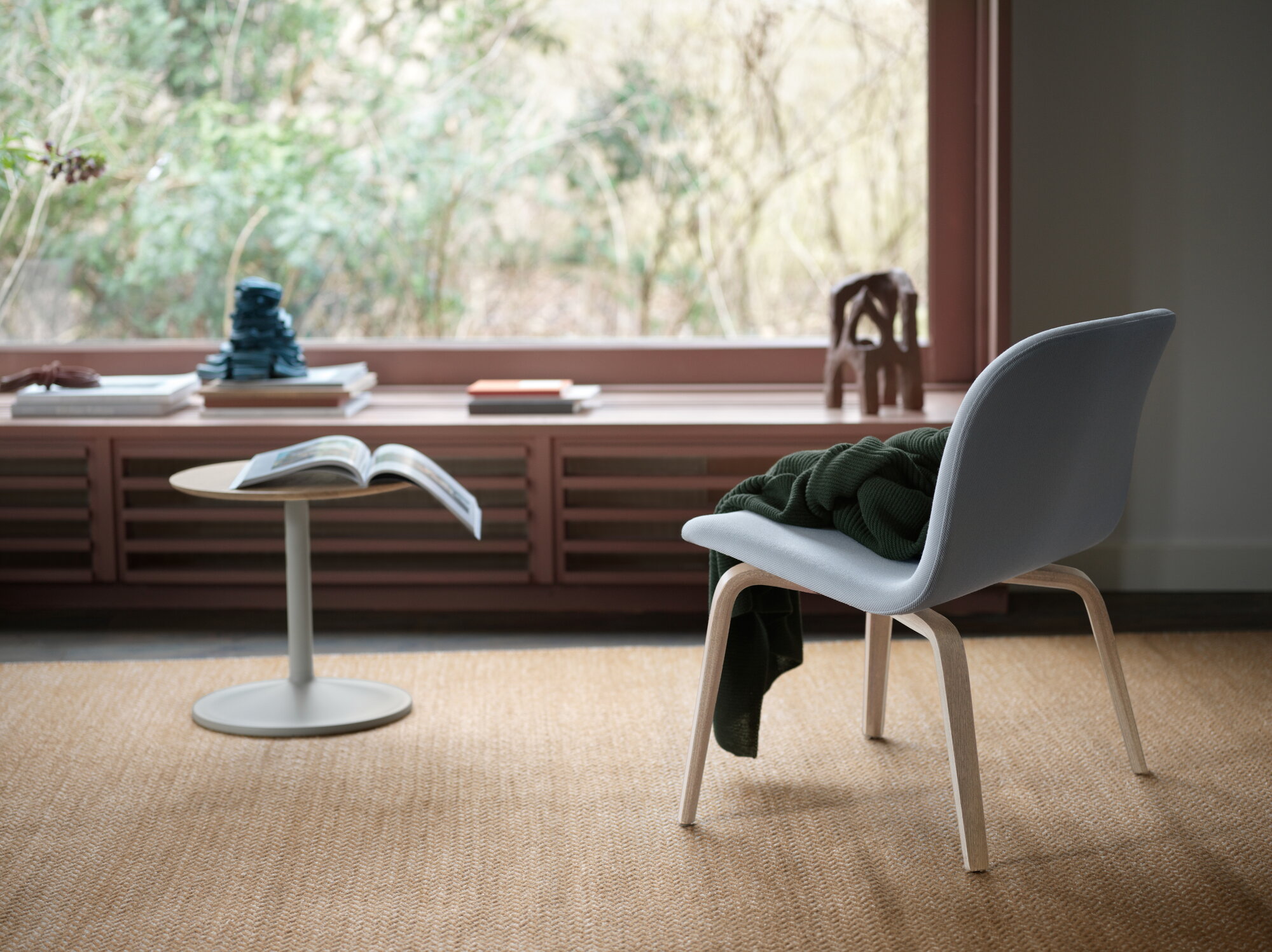 Muuto Soft coffee table, 75 cm, grey - solid oak | Finnish Design Shop
