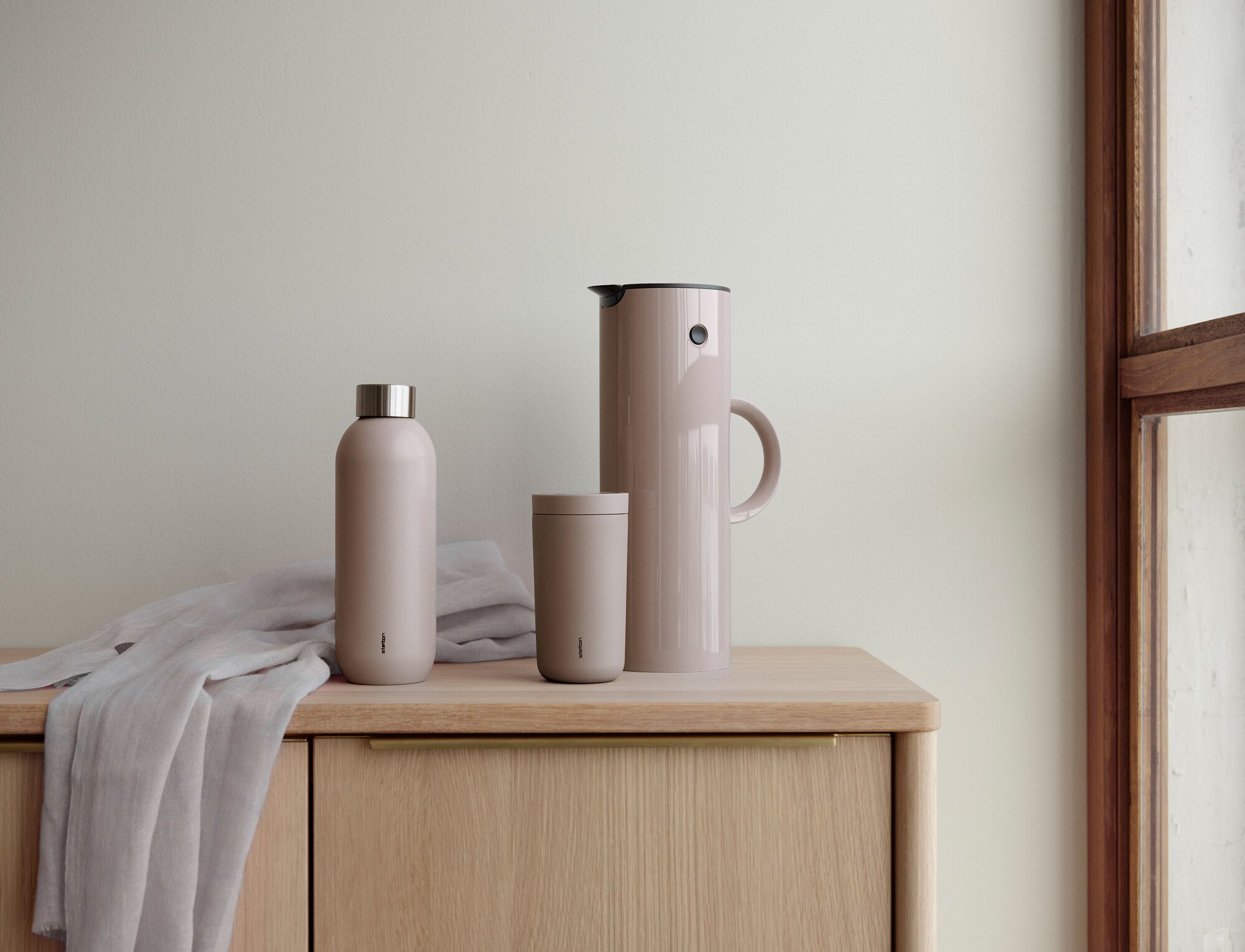 Stelton EM77 vacuum jug, 1 L, heather | Finnish Design Shop