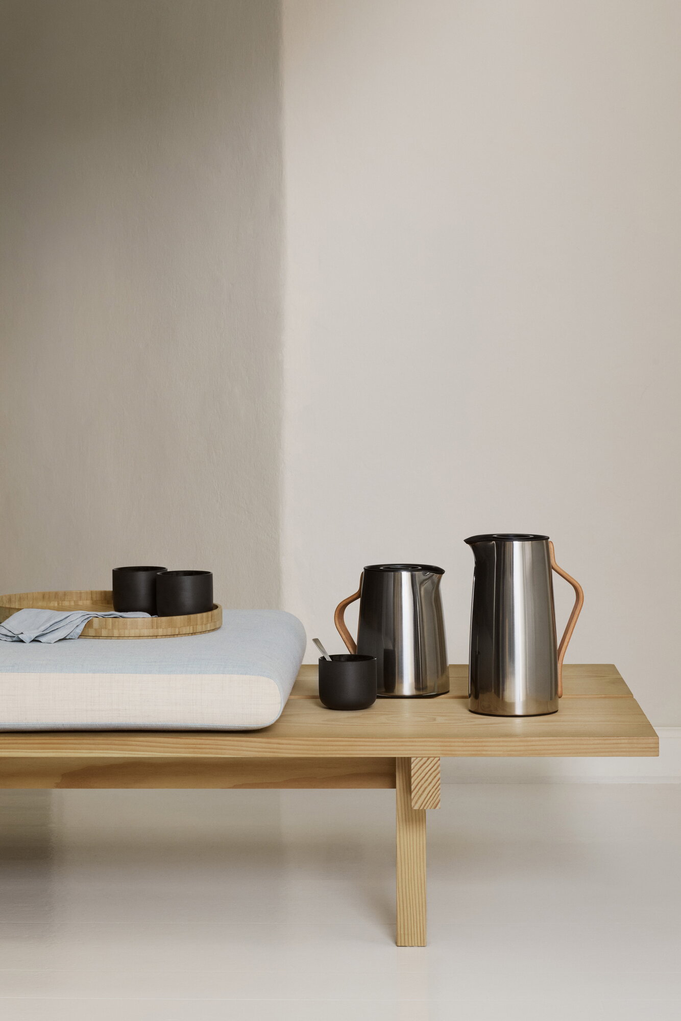 Stelton Emma vacuum jug for coffee, 1,2 L, steel | Finnish Design Shop