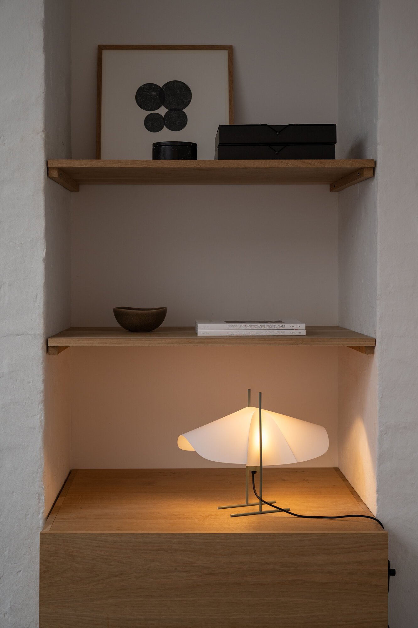 Motarasu Cho table lamp, white - matcha | Finnish Design Shop