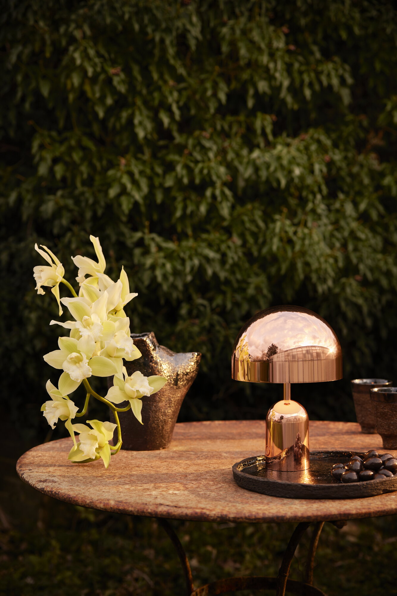 Tom Dixon Bell portable LED table lamp, copper | Finnish Design Shop