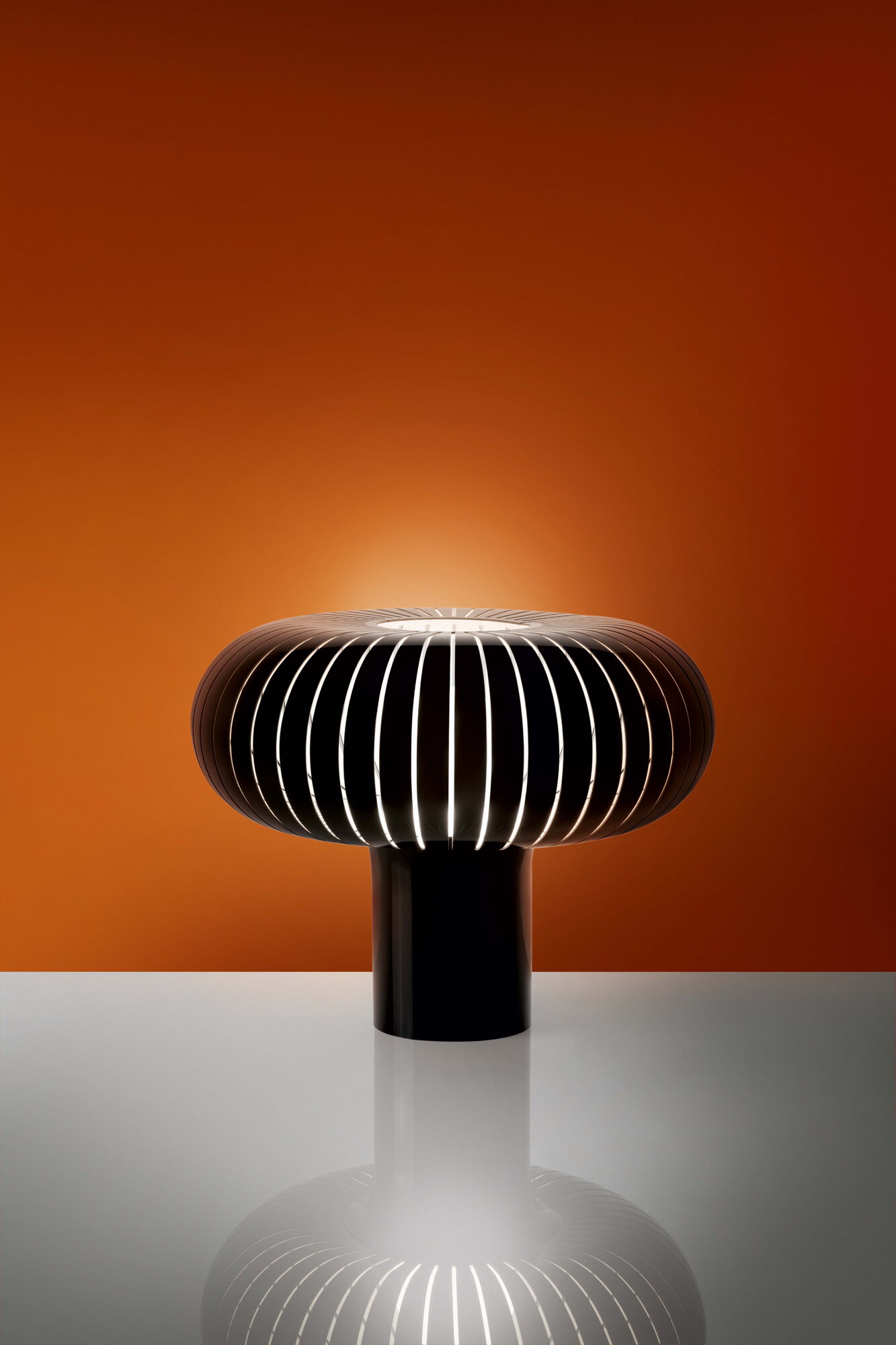 Kartell Teresa table lamp, black | Finnish Design Shop UK