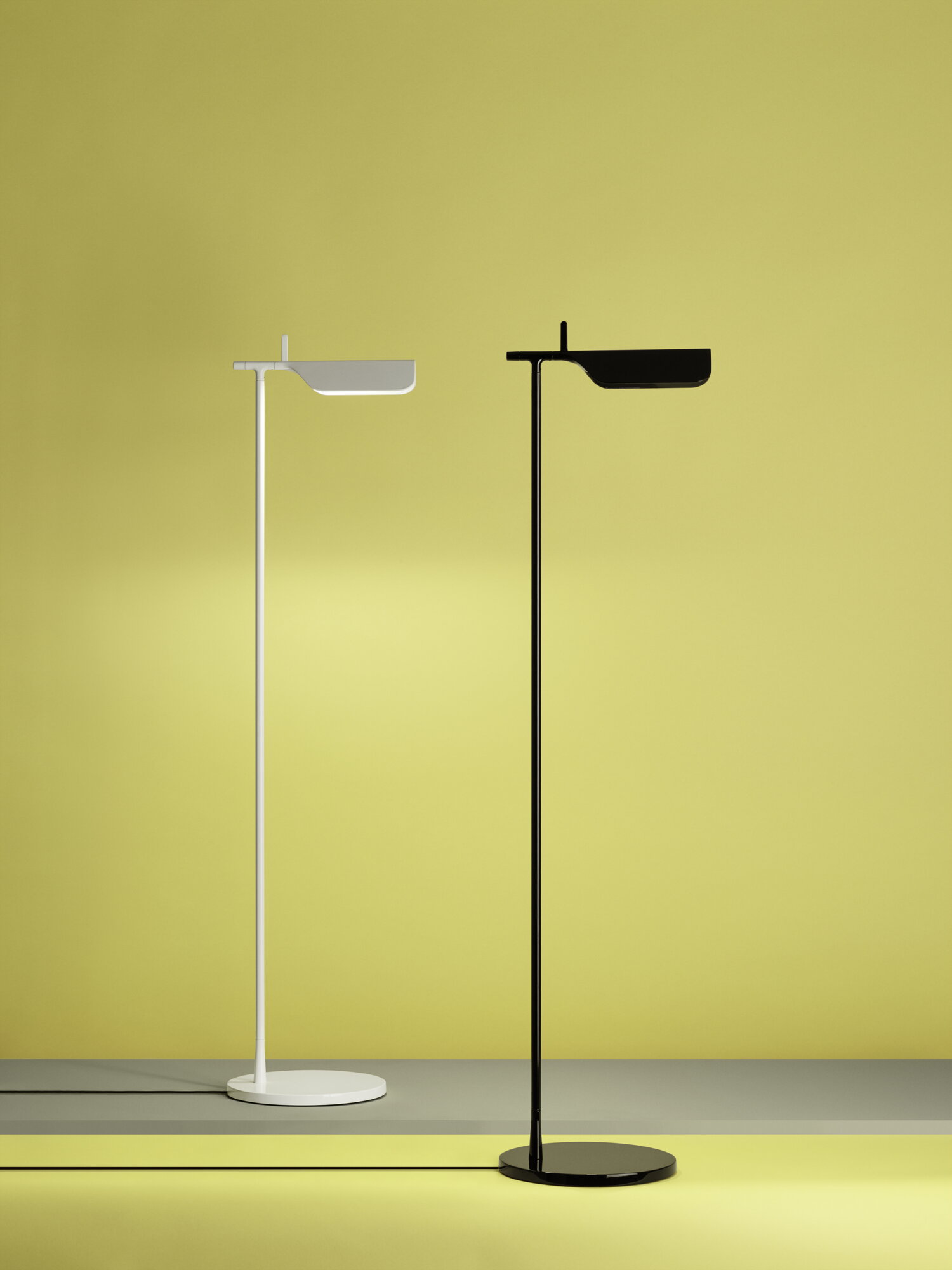 Flos Stehleuchte Tab F, schwarz | Finnish Design Shop