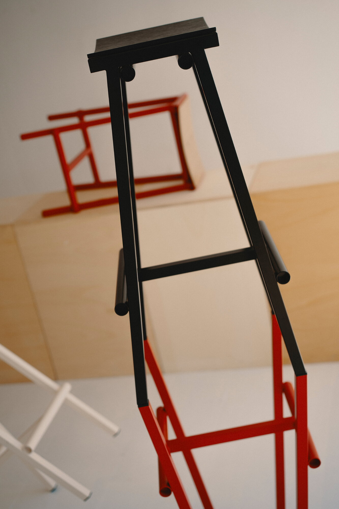 HAY Taburete 8 bar stool, high, 75 cm, signal red - lacquered oak ...