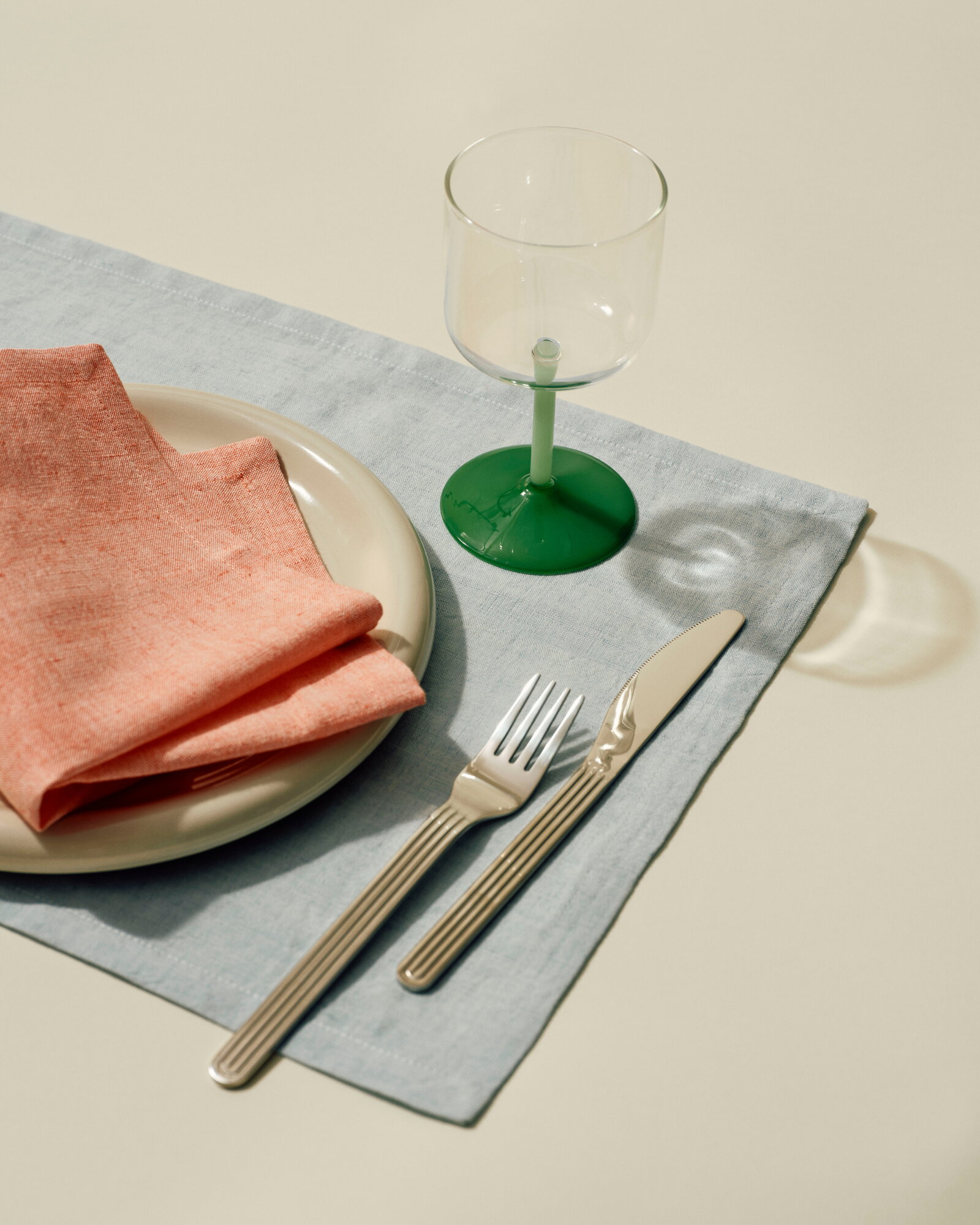 HAY Tint wine glass, 2 pcs, green | Finnish Design Shop