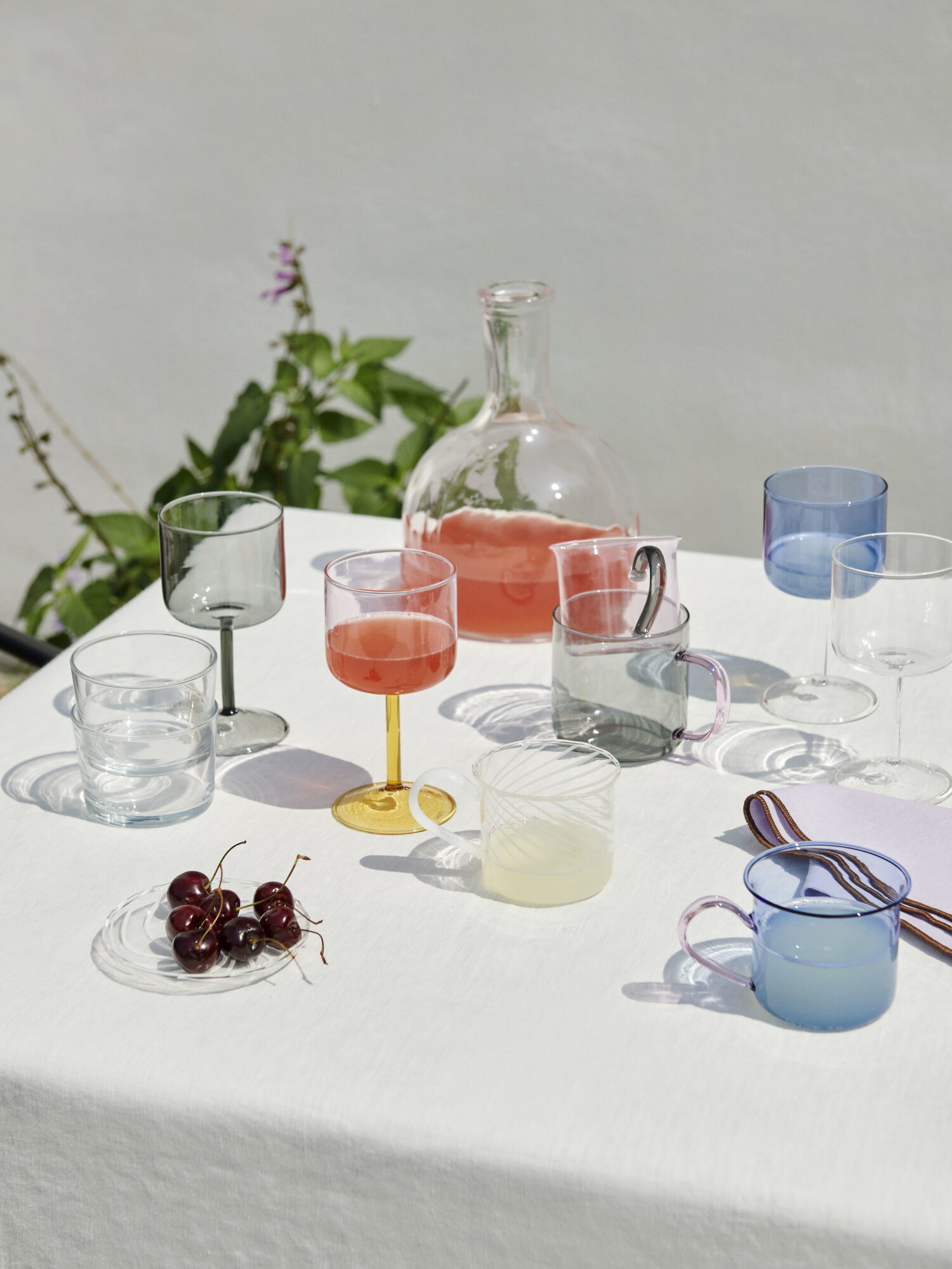 HAY Tint wineglass, 2 pcs, blue - clear | Finnish Design Shop