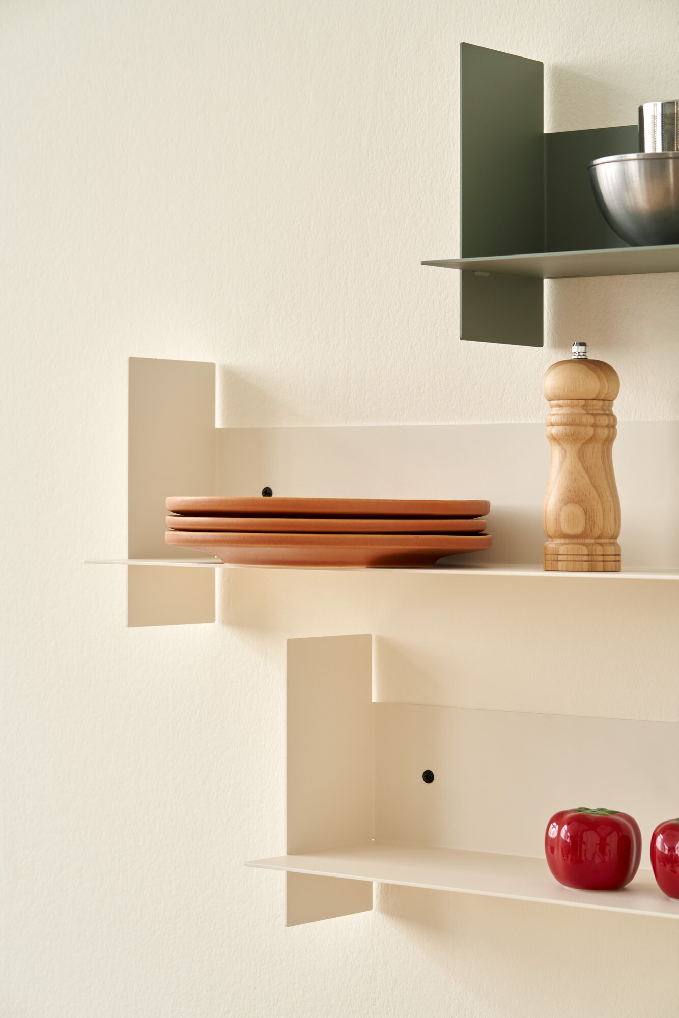 TIPTOE PLI shelf, 60 cm, cream white | Finnish Design Shop