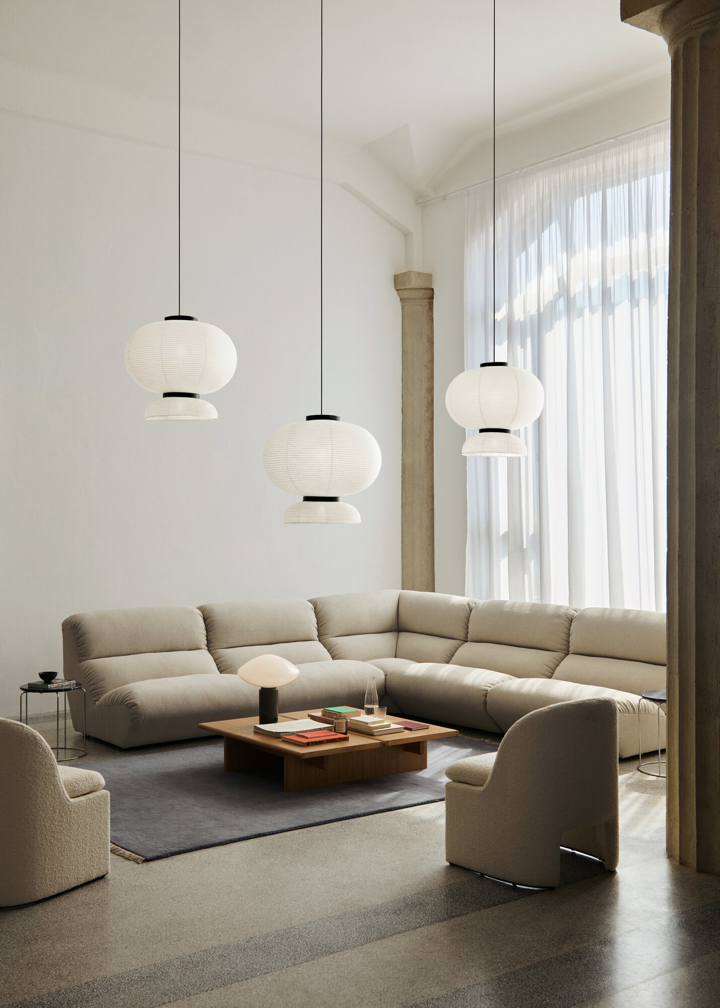 &Tradition Mist table lamp AP17, Grigio Caldo marble - opal glass ...