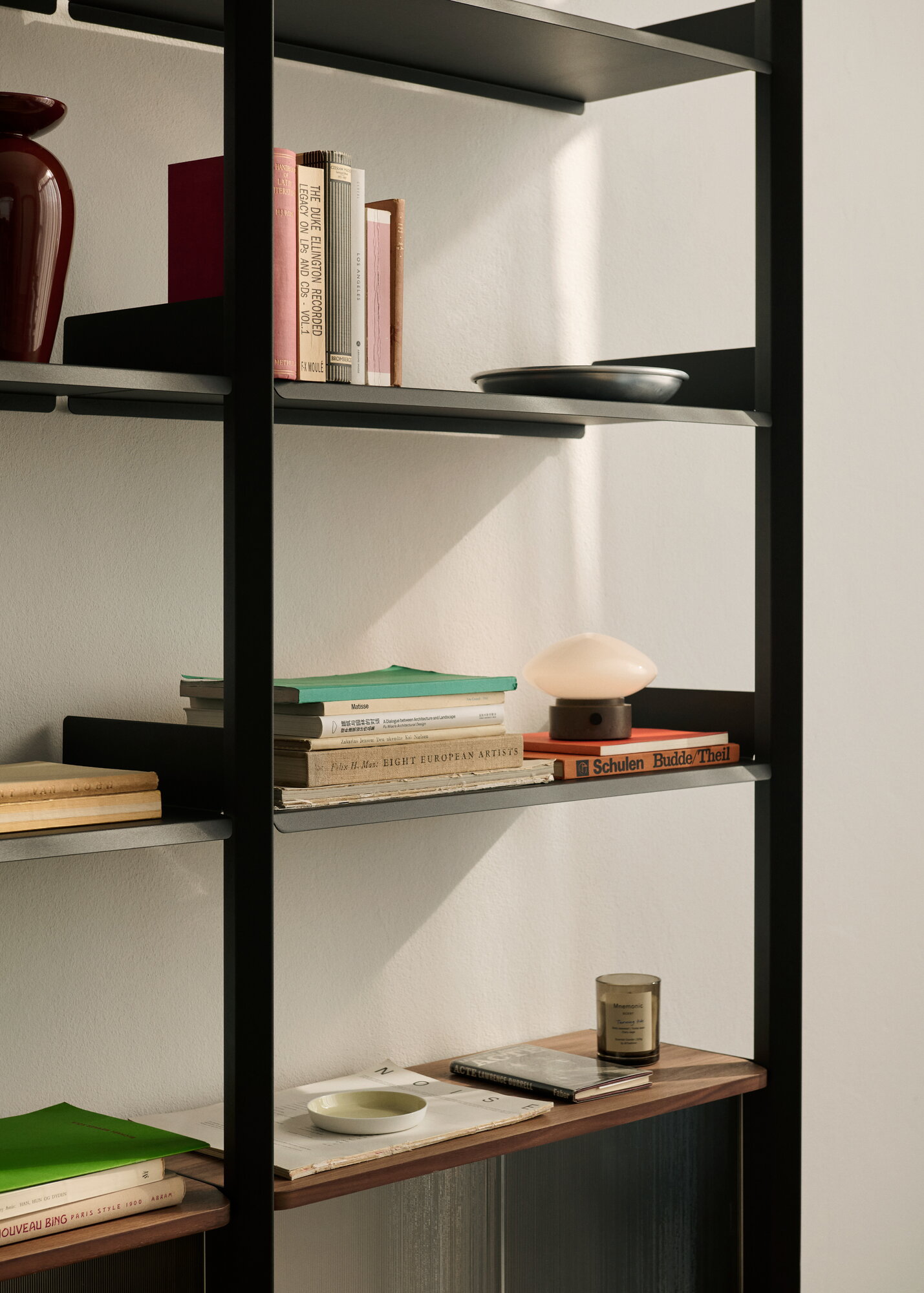 &Tradition Mist portable table lamp AP21, Grigio Caldo marble - opal ...