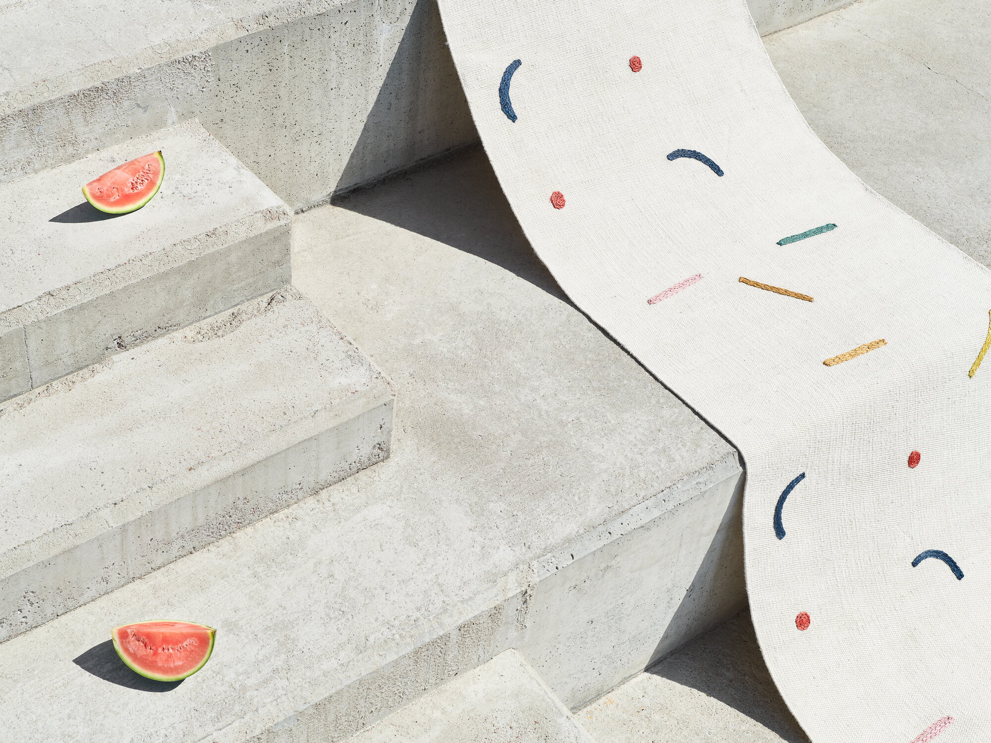 MUM's Ajattelija rug | Finnish Design Shop UK