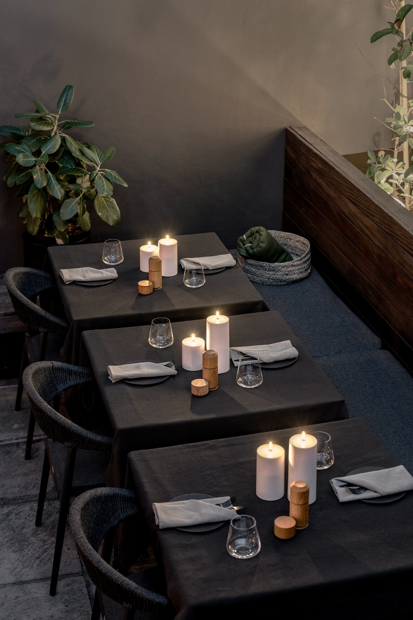 Uyuni Lighting Outdoor LED pillar candle, 8,4 x 10 cm, white | Finnish ...