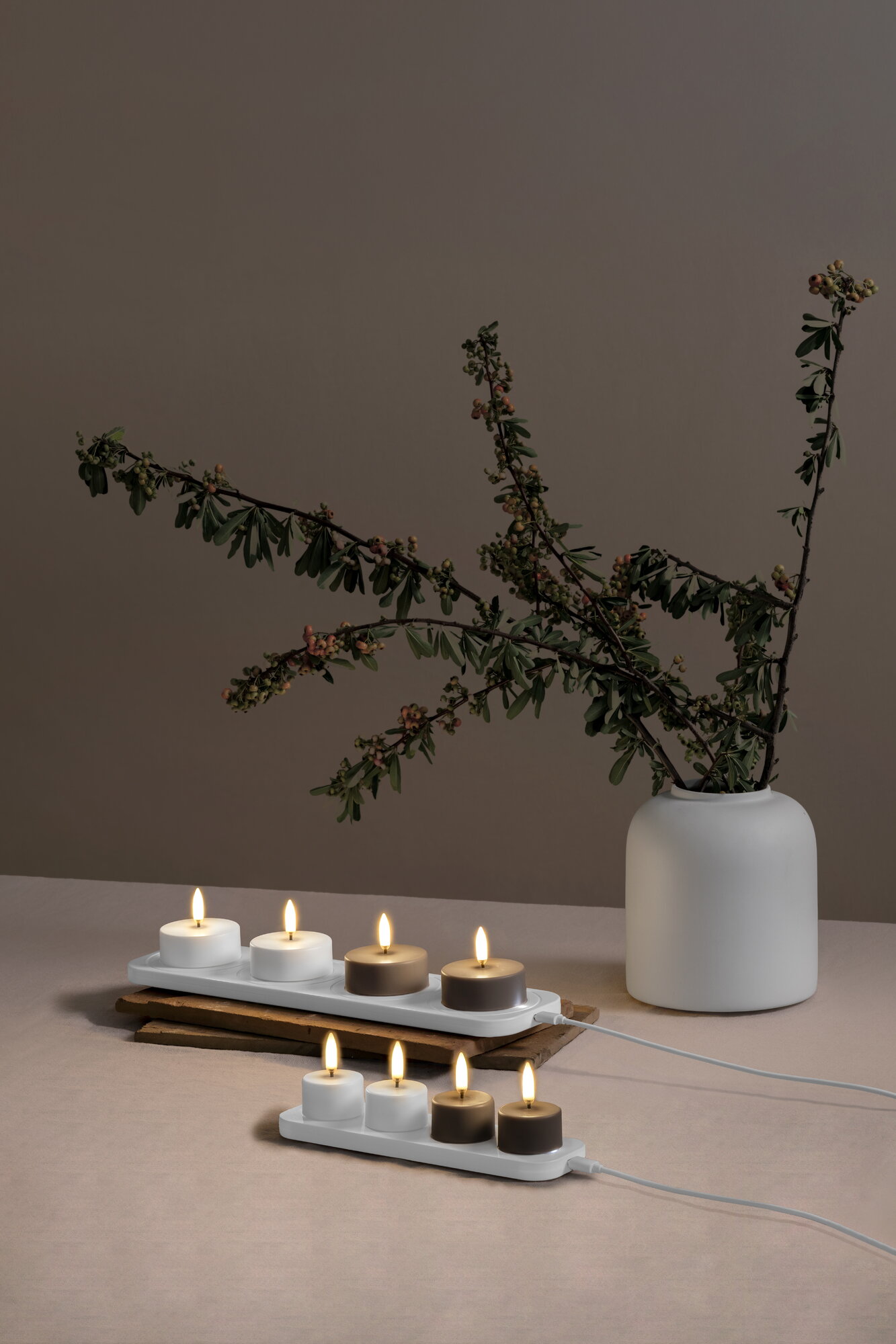 Uyuni Lighting Candela tealight LED ricaricabile, 3,9 x 2,3 cm, bianco ...