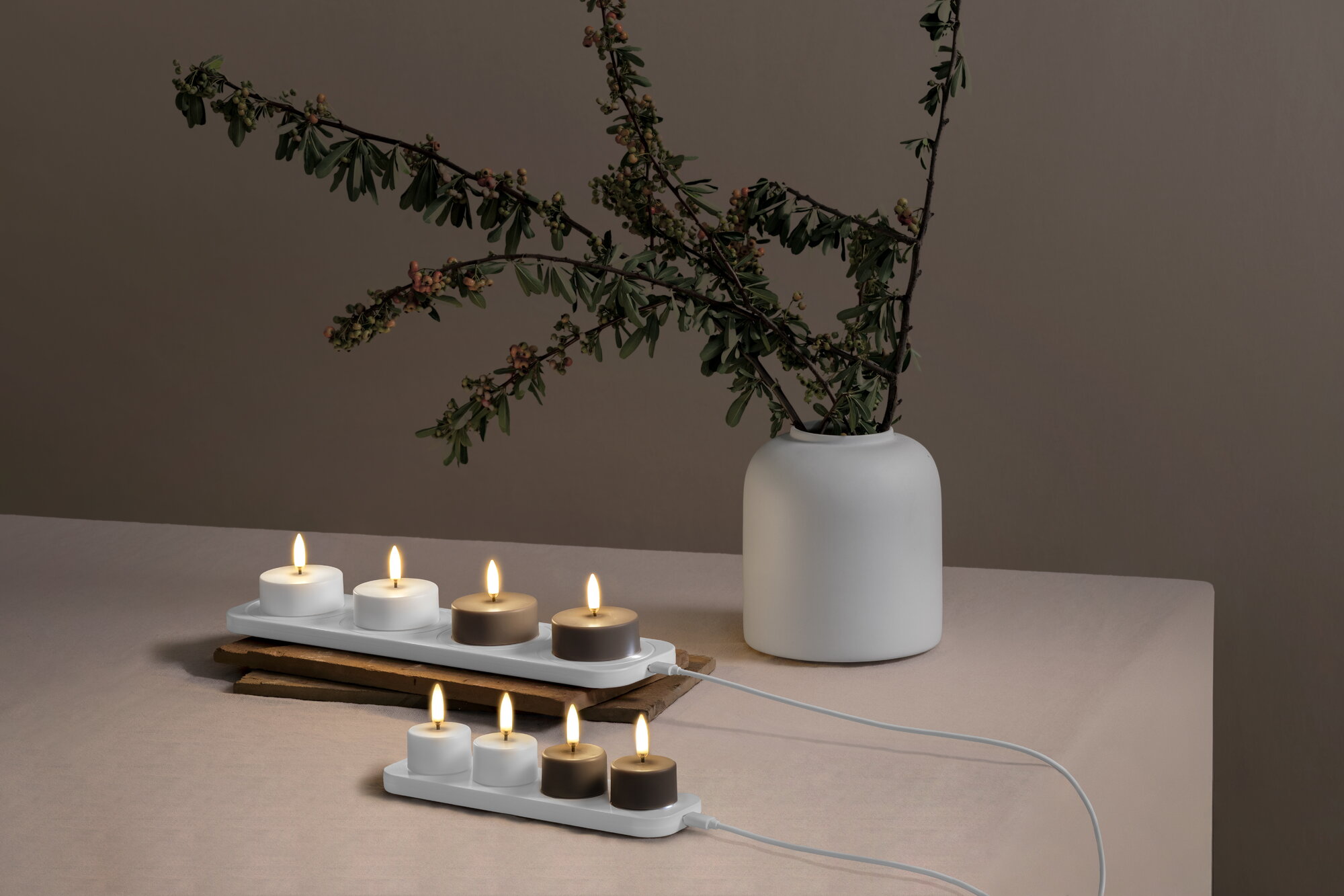 Uyuni Lighting Rechargeable LED maxi tealight candle, 6 x 2,3 cm, white ...