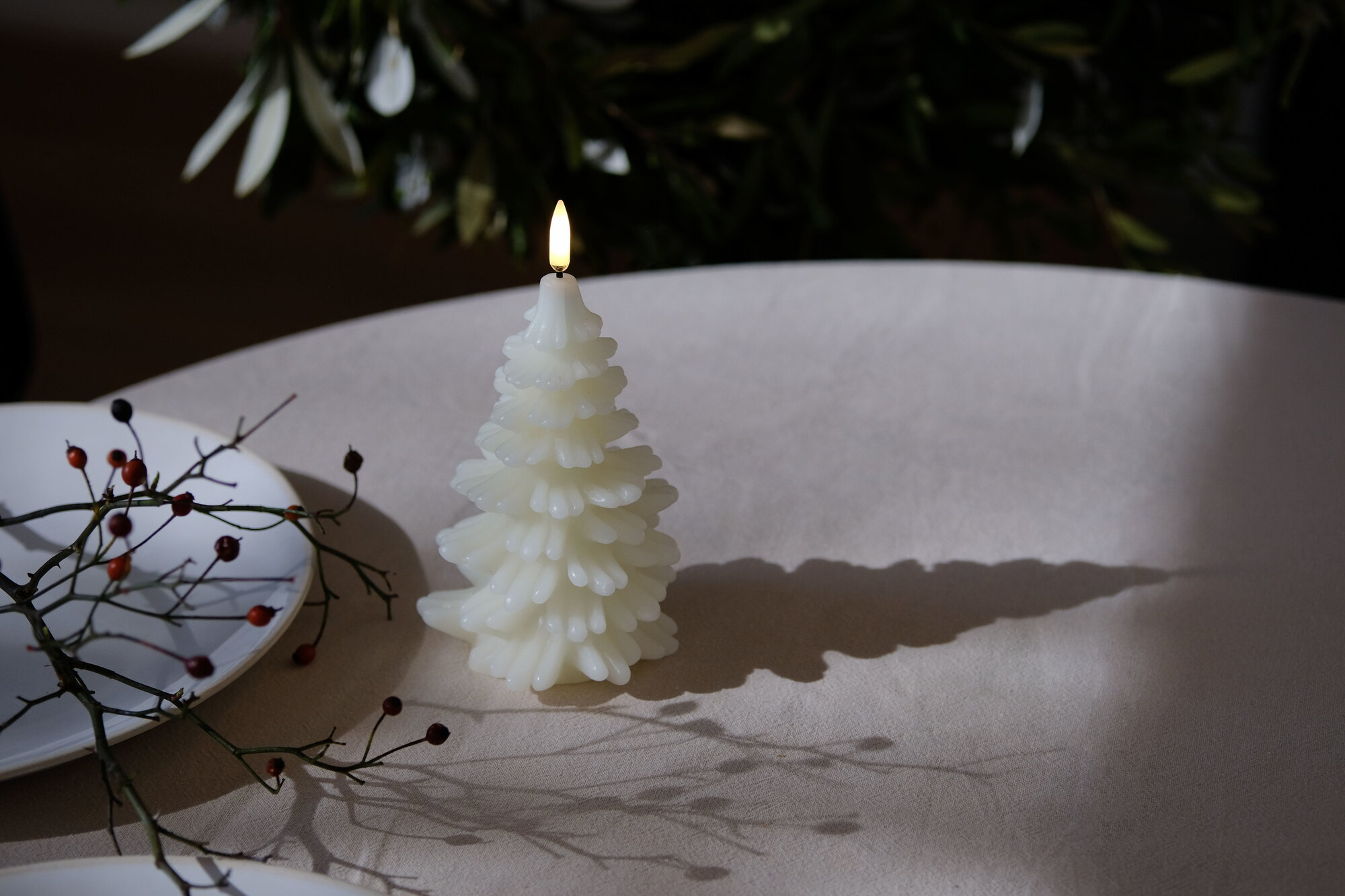 Uyuni Lighting LED Christmas tree candle, 10 x 15 cm, nordic white ...