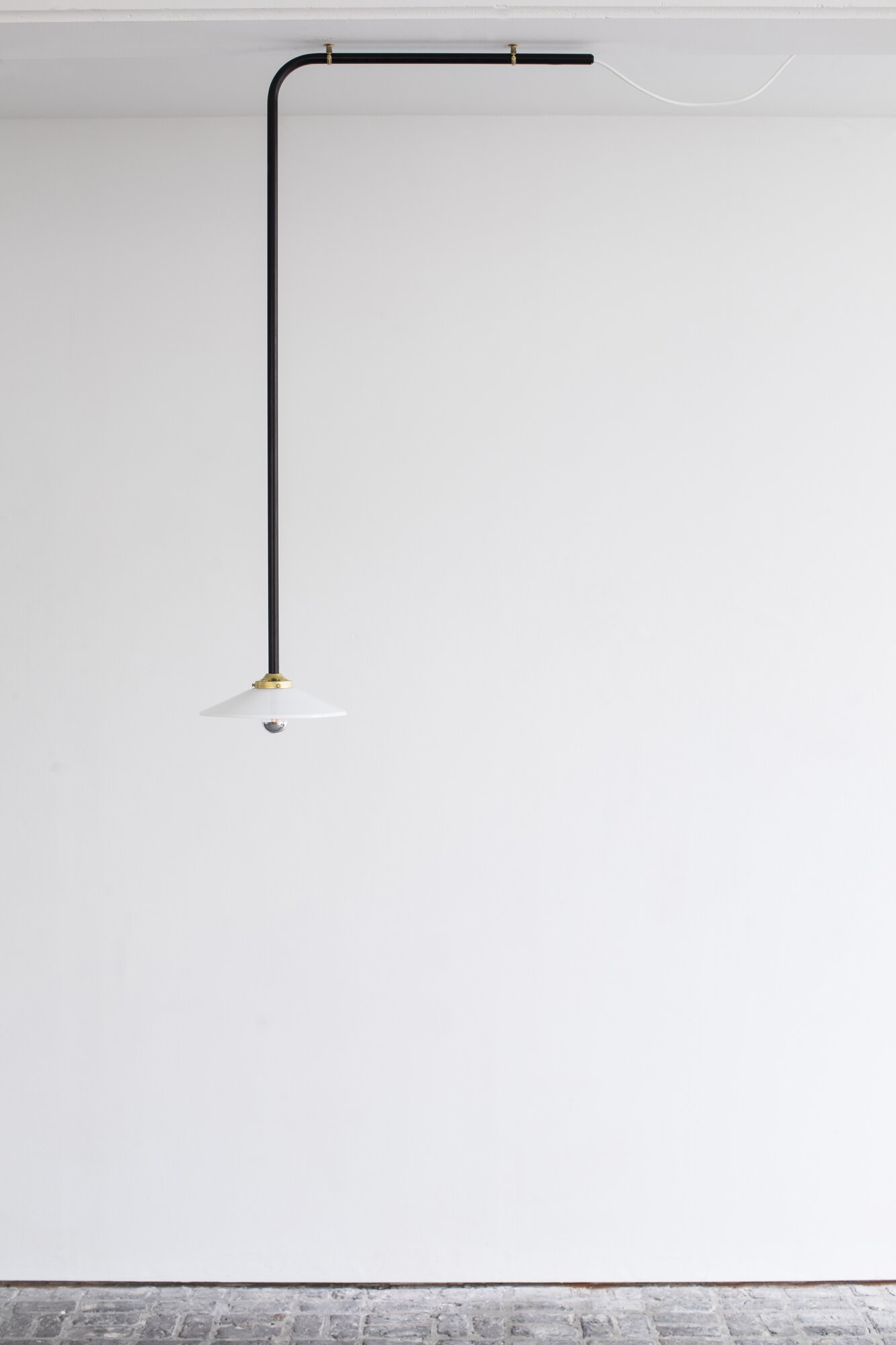 valerie_objects Ceiling Lamp N°2, musta | Finnish Design Shop
