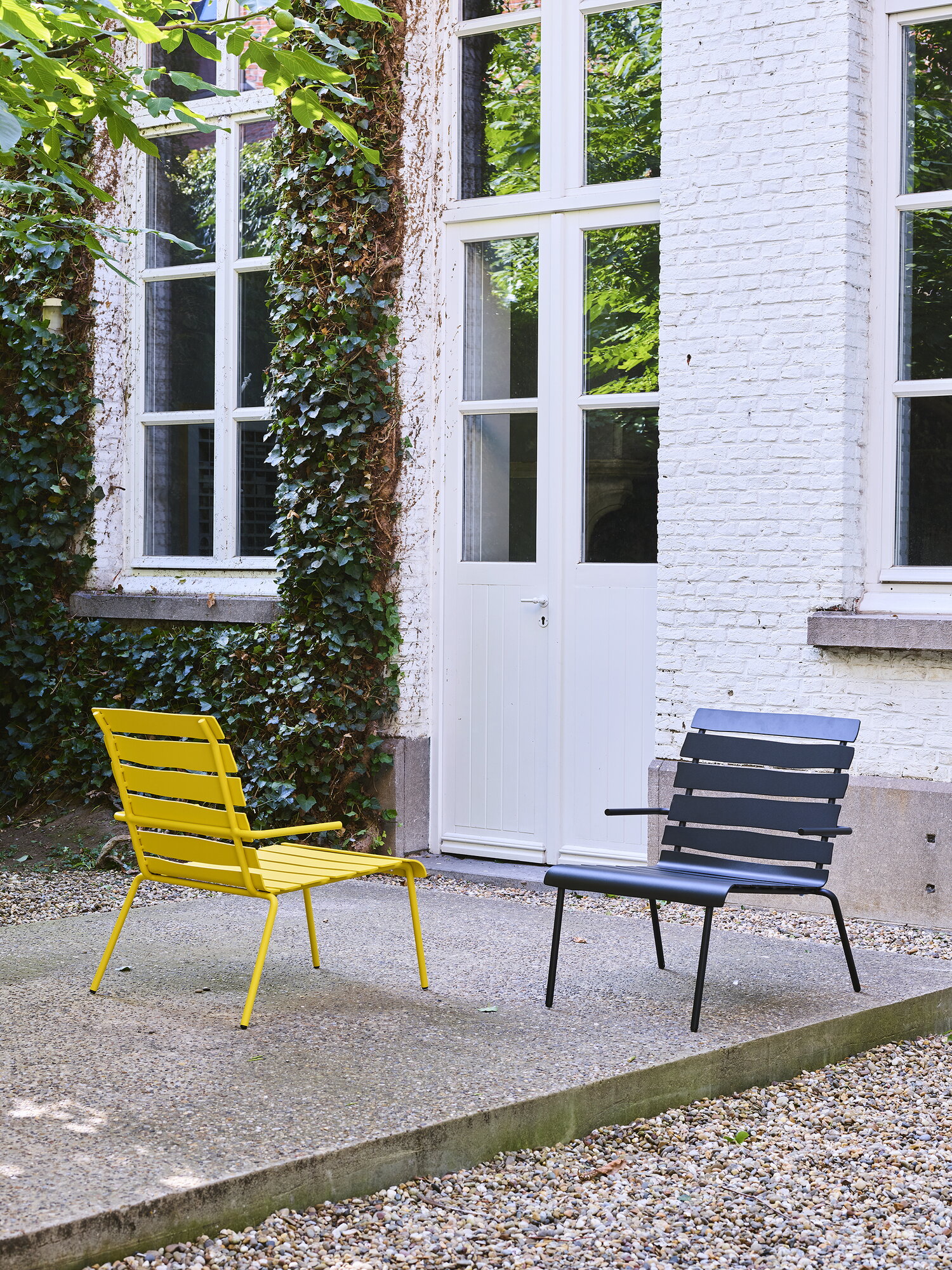 valerie_objects Aligned lounge chair, black | Finnish Design Shop