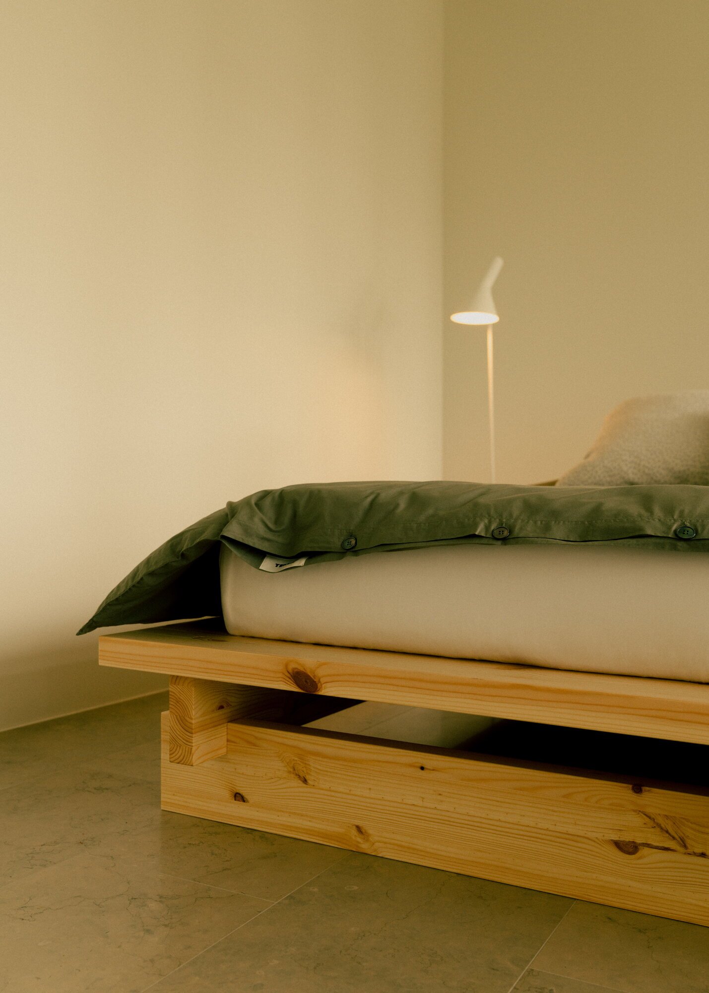 Vaarnii 017 Aamu bed frame, 180 cm, pine | Finnish Design Shop