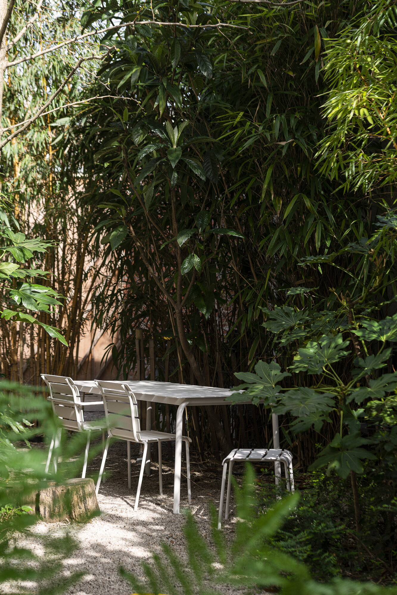 valerie_objects Aligned dining table, 170 x 85 cm, off-white | Finnish ...