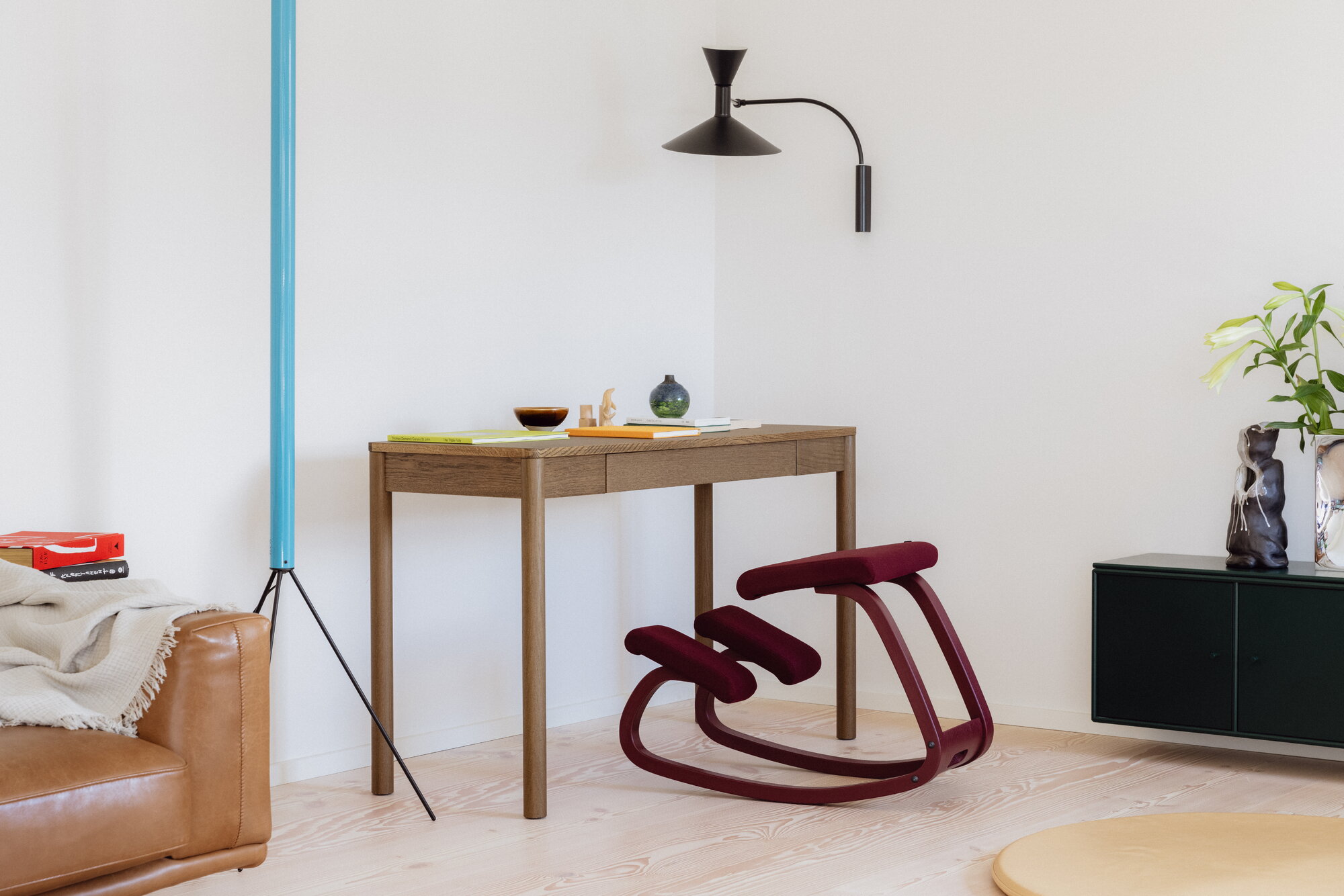 Varier Variable Monochrome kneeling chair, plum | Finnish Design Shop UK