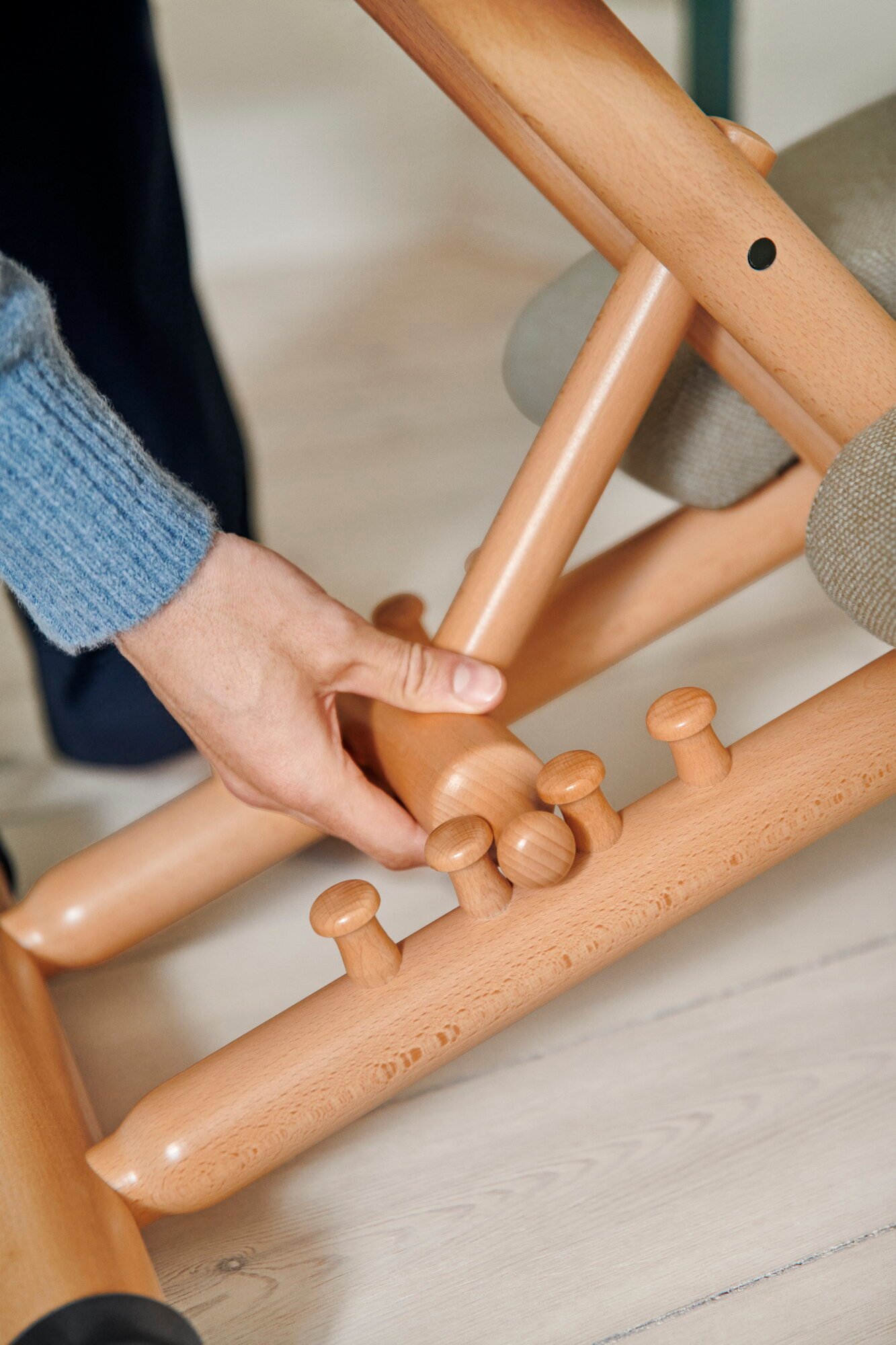Varier Multi kneeling chair, natural beech - Revive 194 | Finnish ...