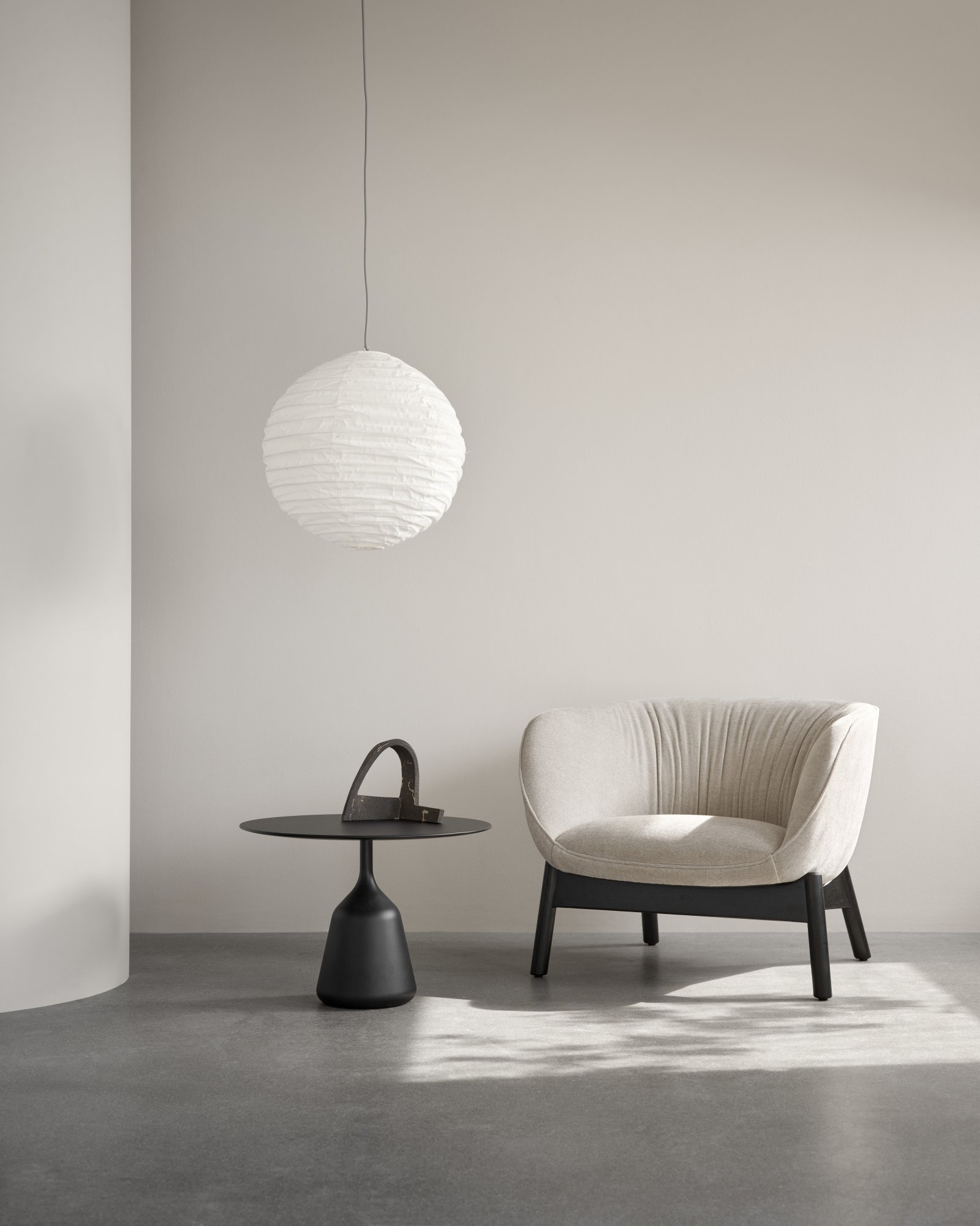 Wendelbo Coin side table, low, black - black laminate | Finnish Design Shop