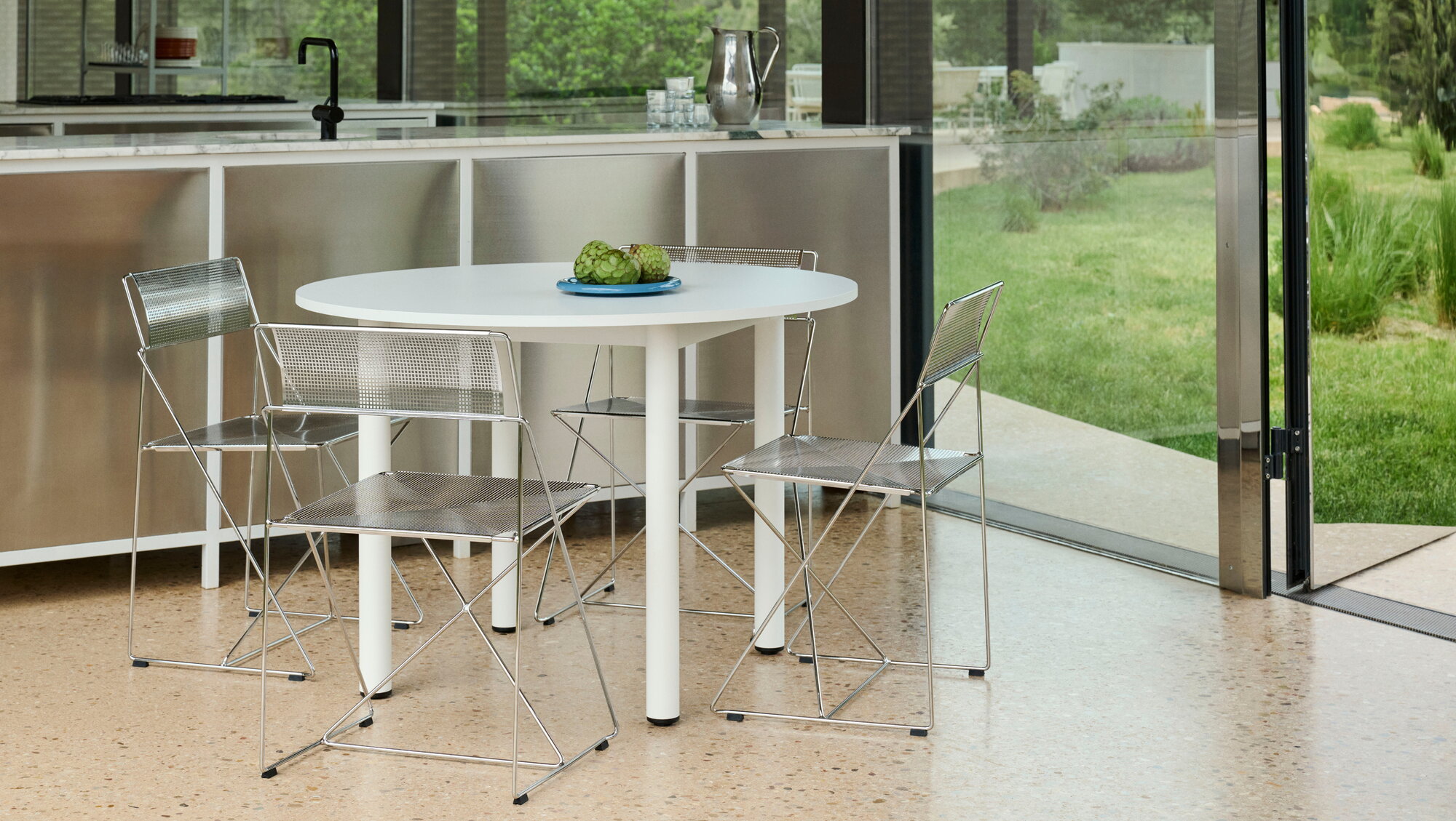 HAY Annex table round, 110 cm, cream white - white laminate | Finnish ...