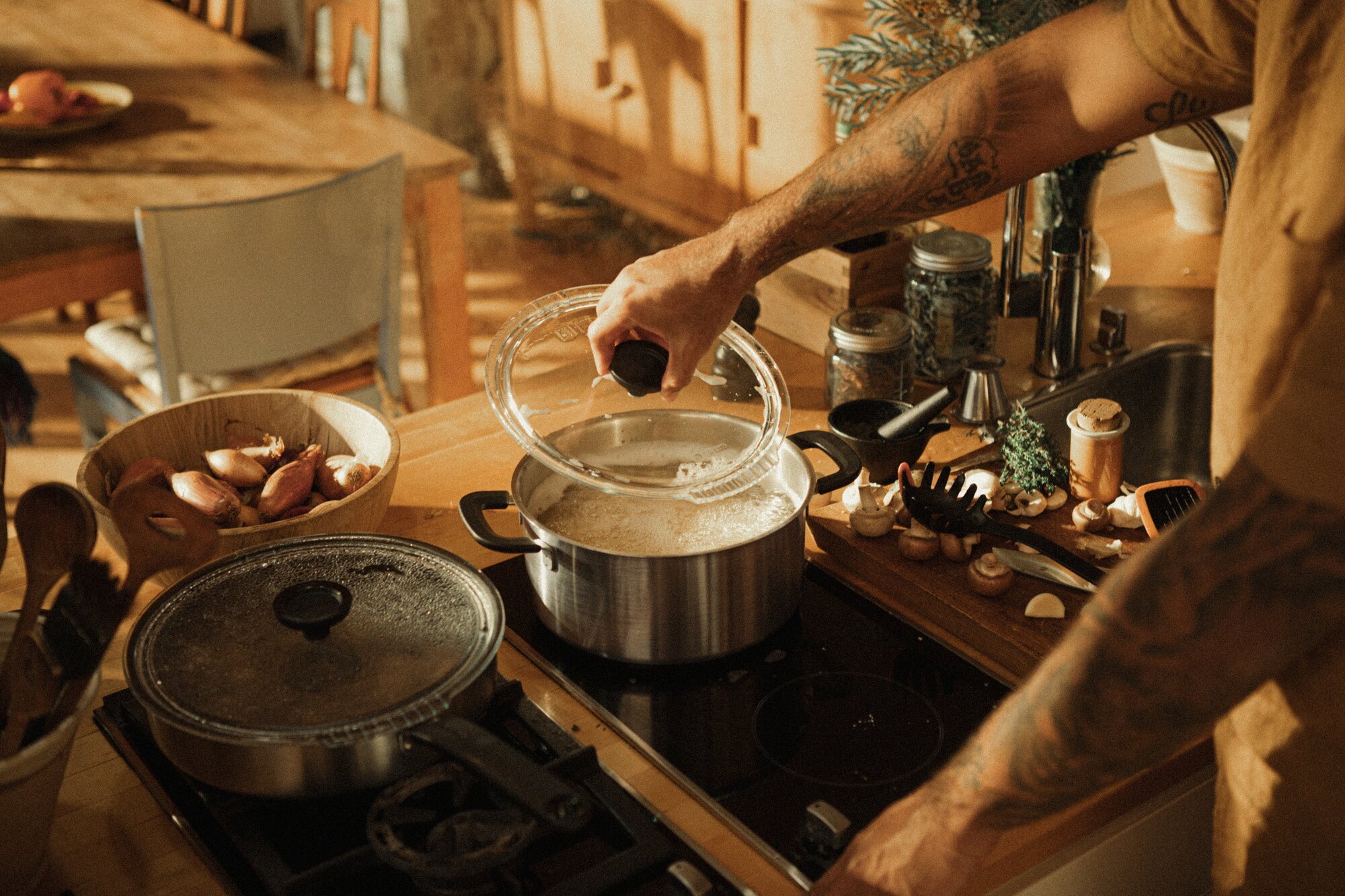 Fiskars Functional Form casserole, 5 L | Finnish Design Shop