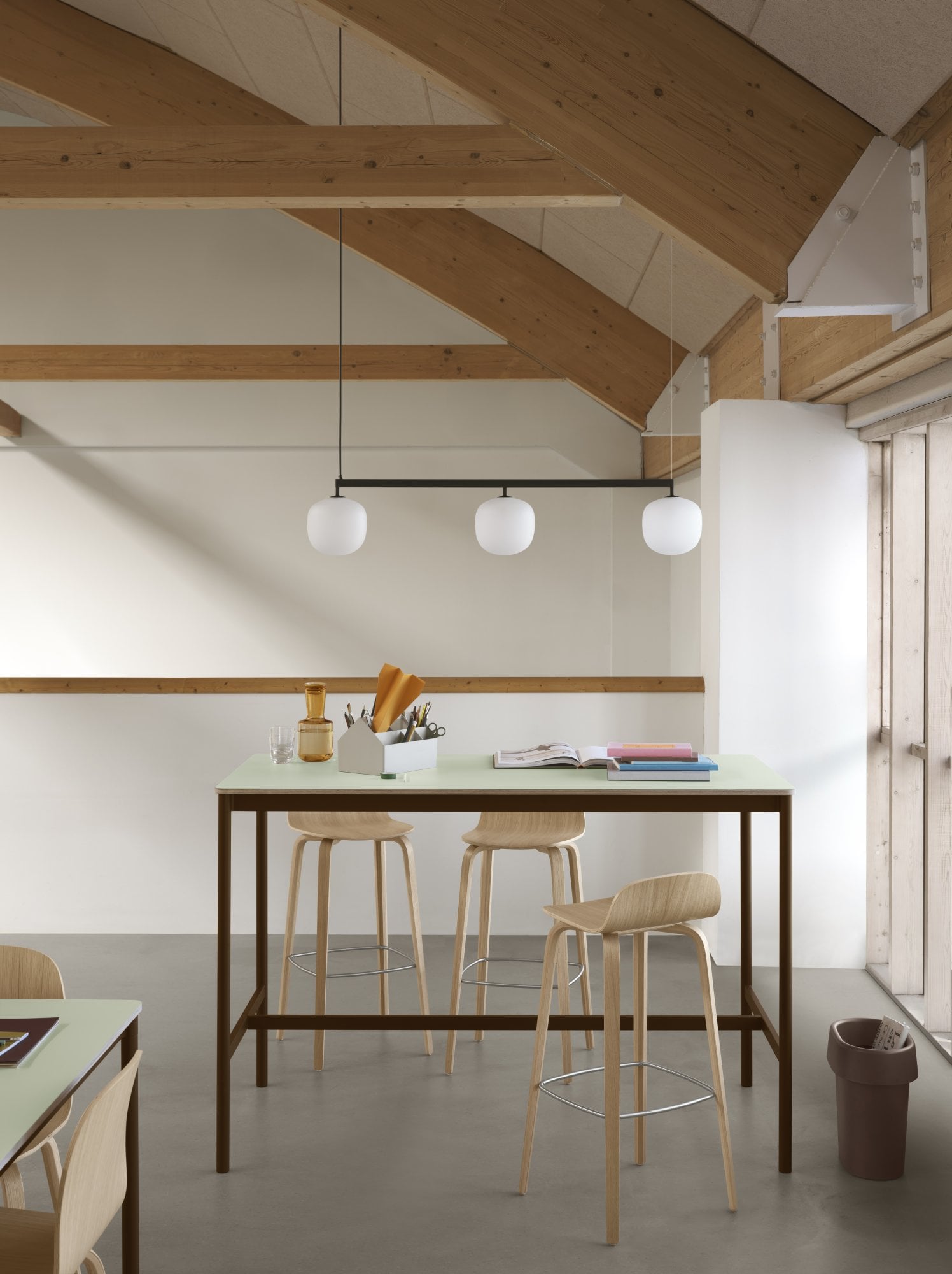 Muuto Rime rail lamp, black | Finnish Design Shop