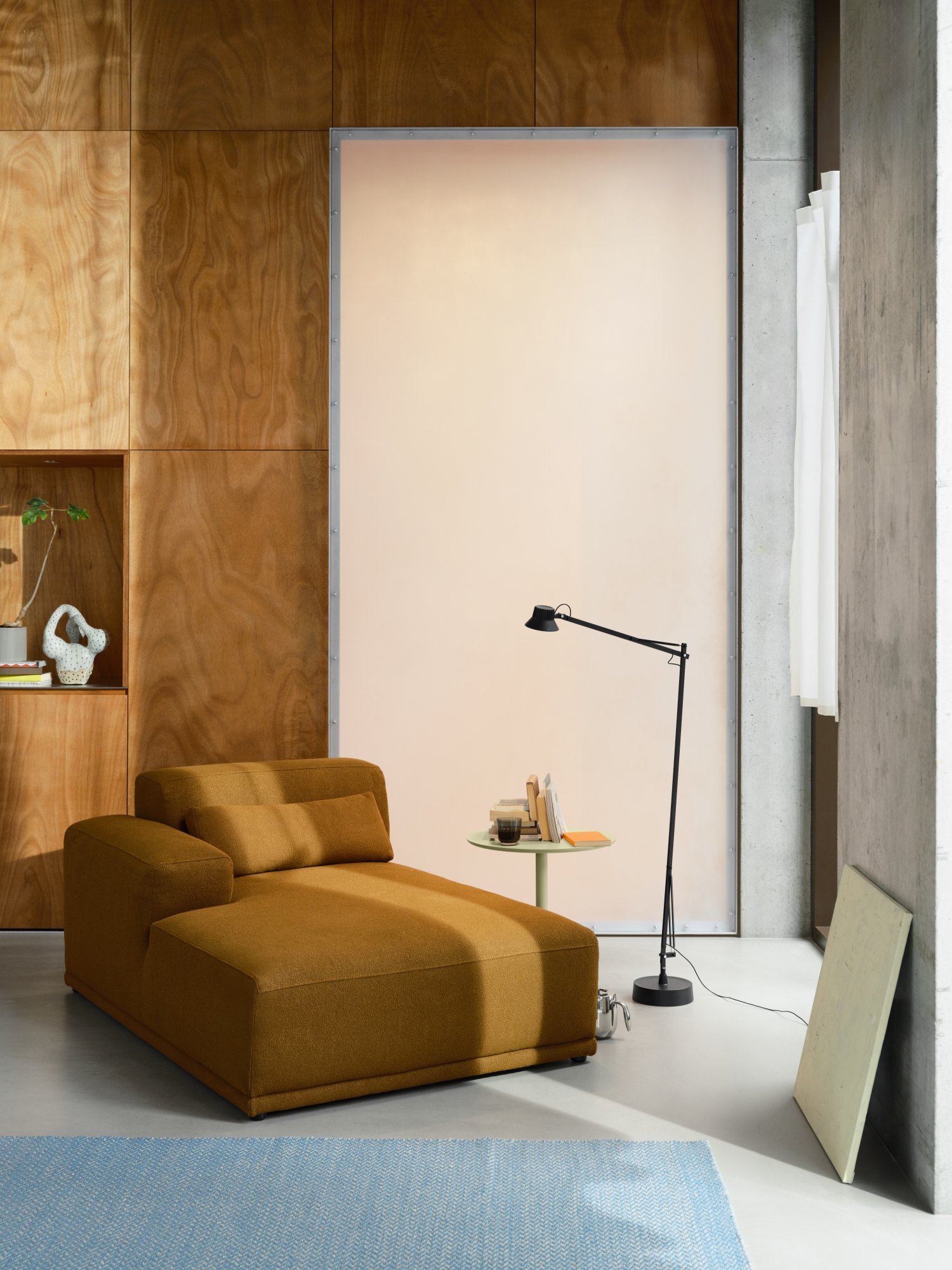 Muuto Dedicate floor lamp, black | Finnish Design Shop