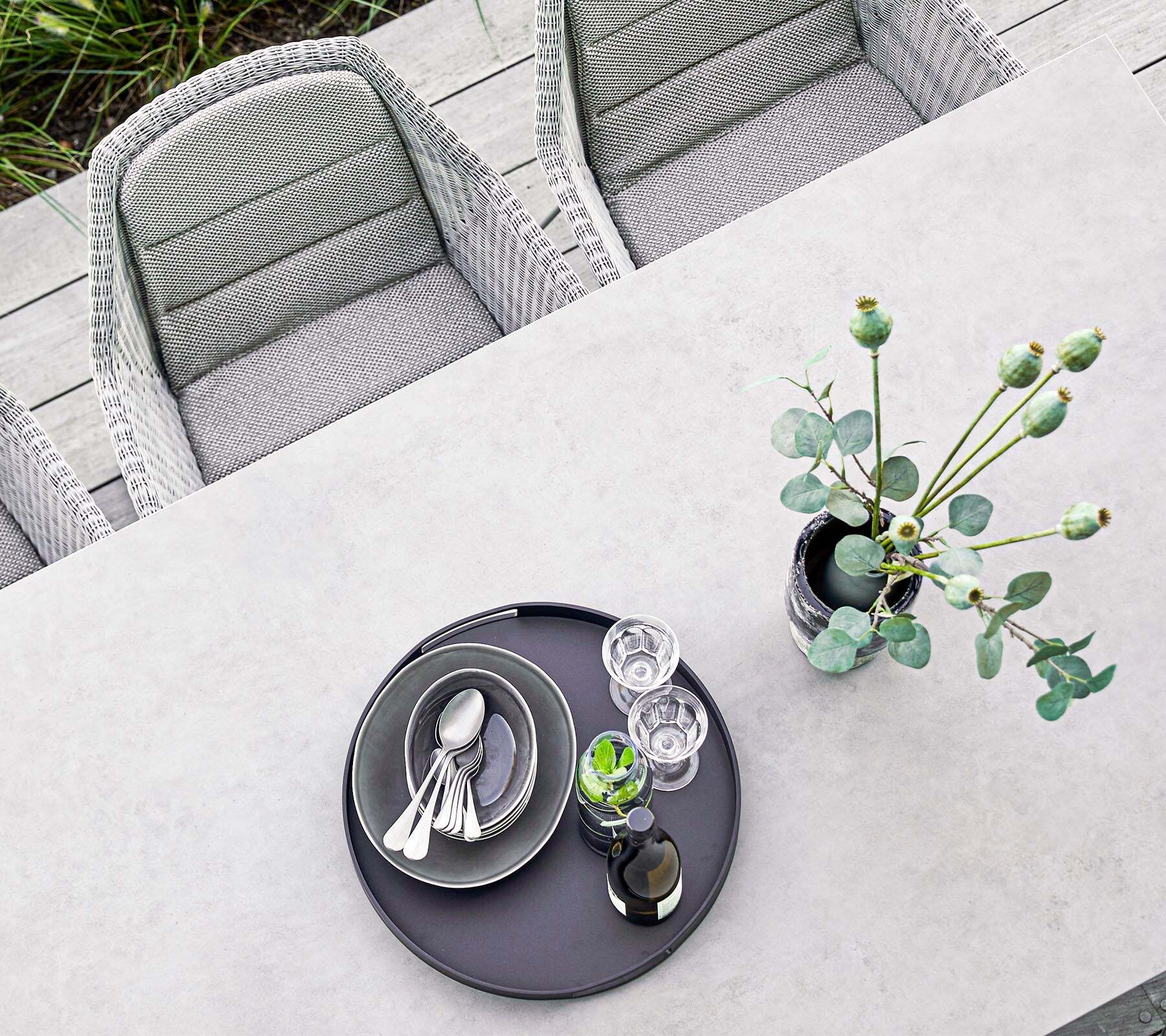 Cane-line Club tray, round 44 cm, lava grey | Finnish Design Shop