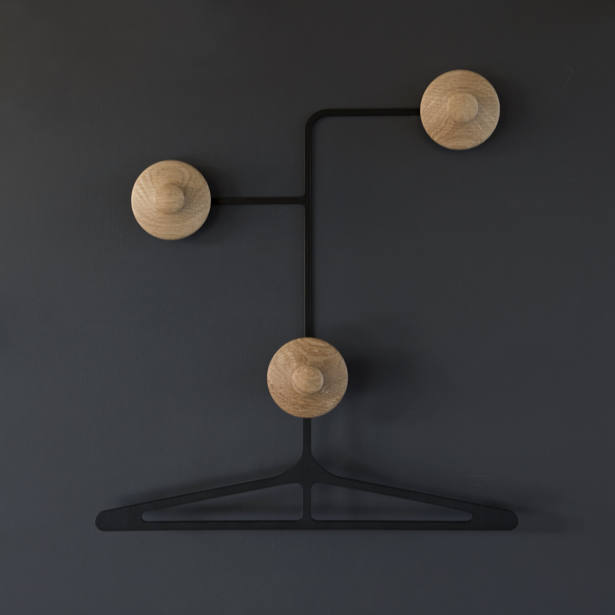 Inno Turner wall rack, black - oak | Finnish Design Shop UK