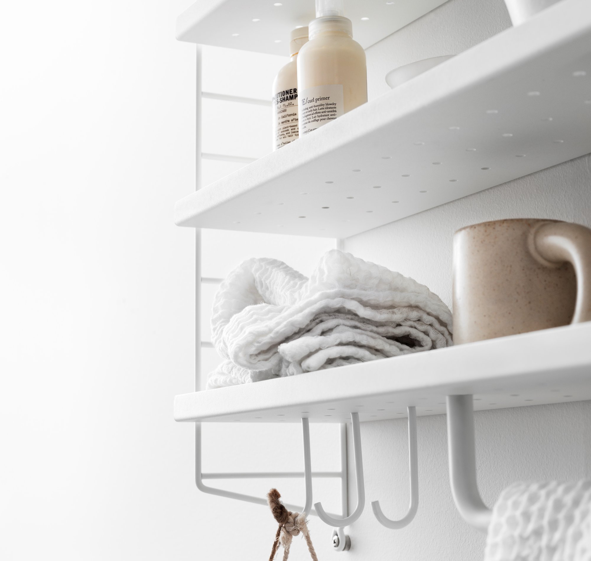 String Furniture String Pocket shelf, metal, white | Finnish Design Shop
