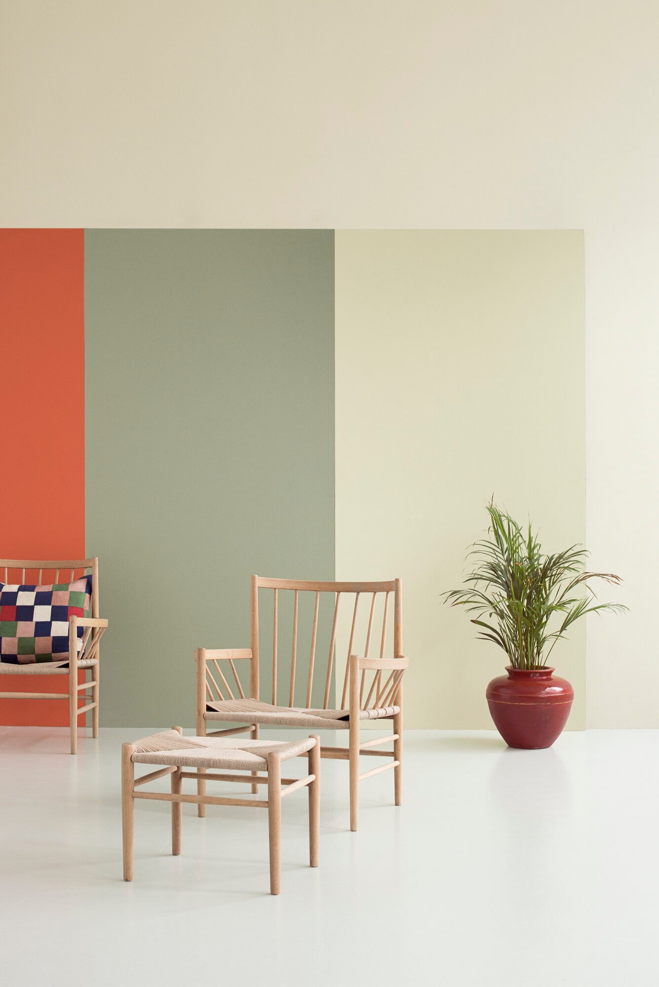 FDB Møbler J82 lounge chair, lacqured oak | Finnish Design Shop