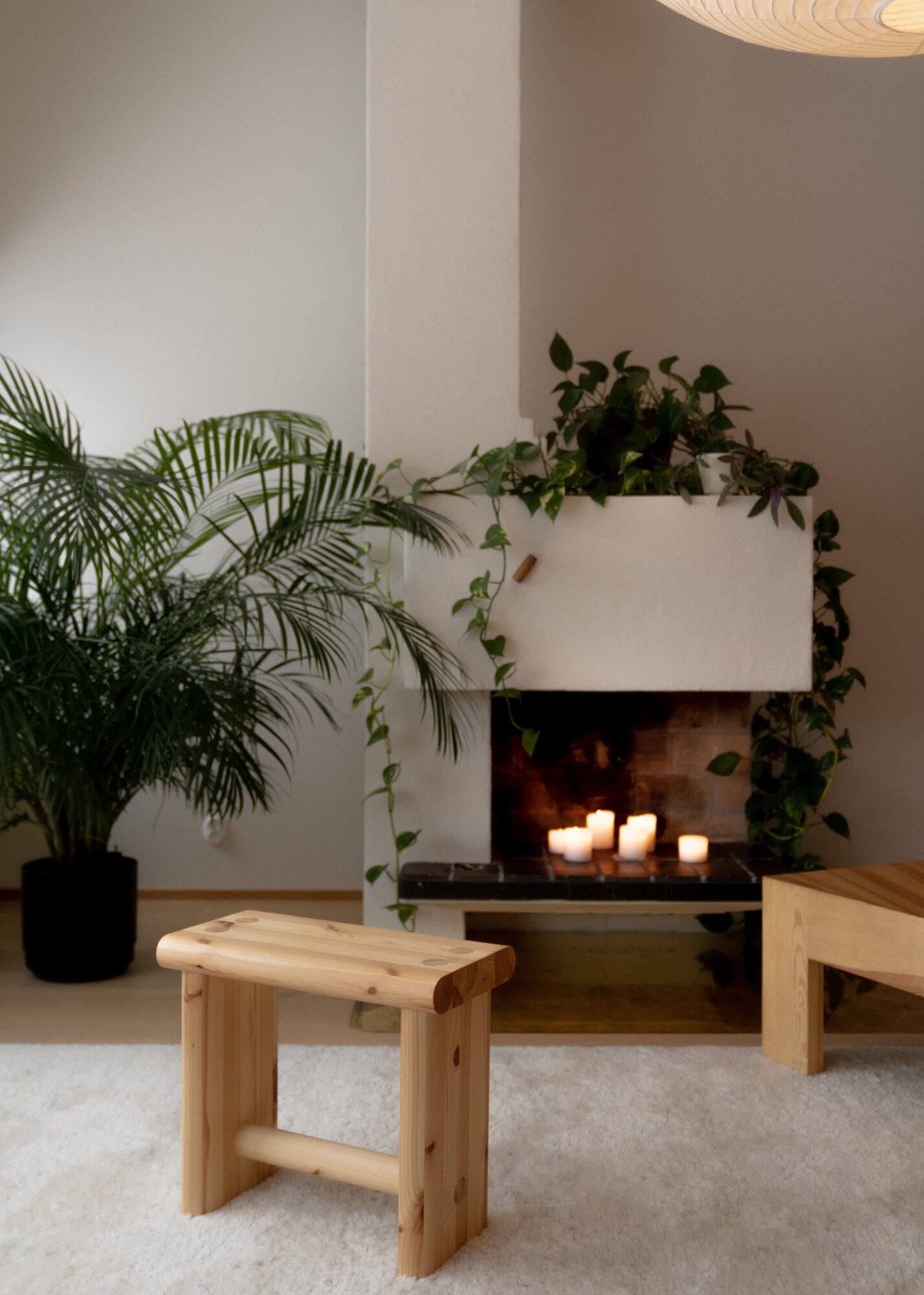 Vaarnii 002 Ast stool, pine | Finnish Design Shop