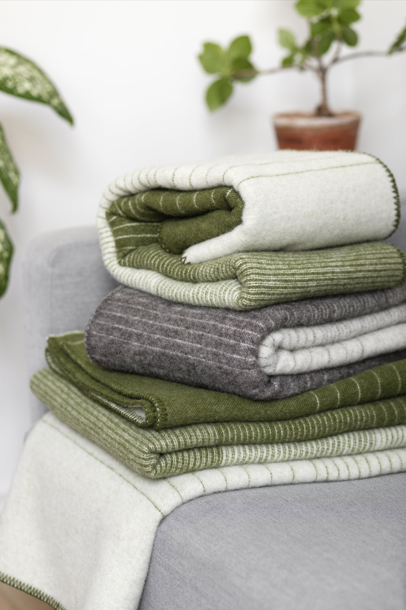 Lapuan Kankurit Coperta Kaamos, 150 x 200 cm, bianco - marrone naturale ...
