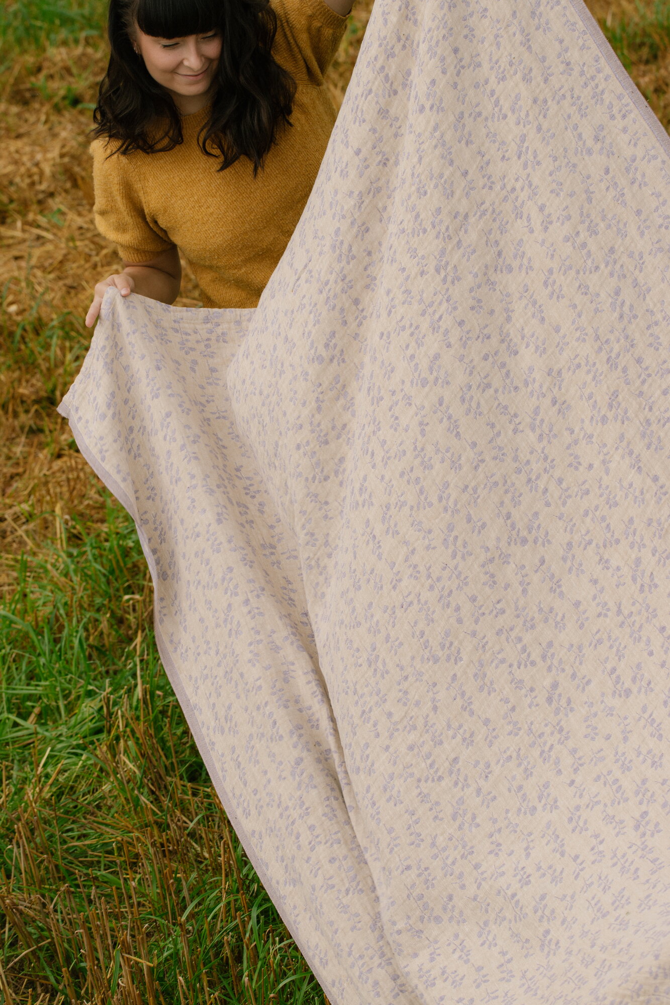 Lapuan Kankurit Meirami table cloth/throw, 145 x 260 cm, gold - lavender | Finnish Design Shop NL