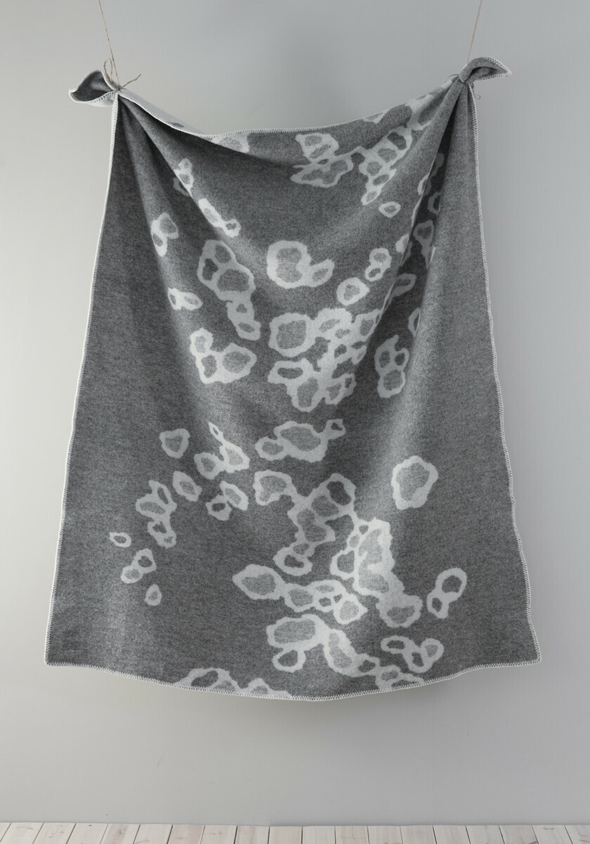 Lapuan Kankurit Saimaannorppa huopa | Finnish Design Shop